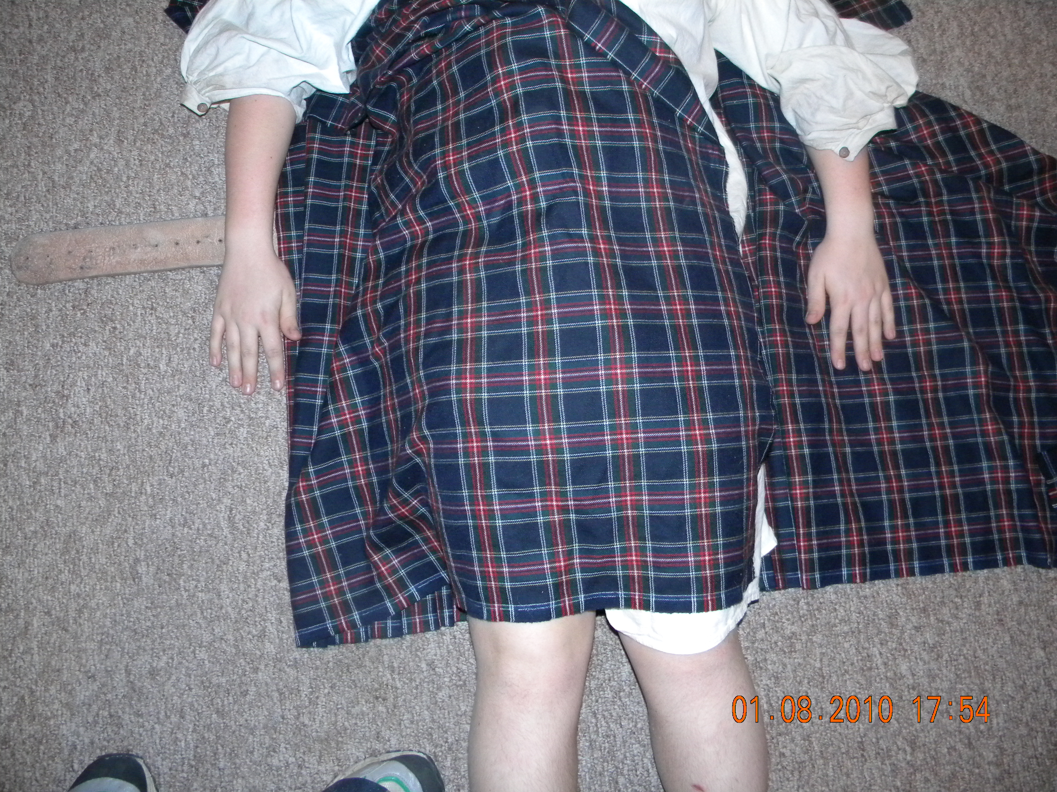 How to Make a Scottish Great Kilt : 6 Steps - Instructables