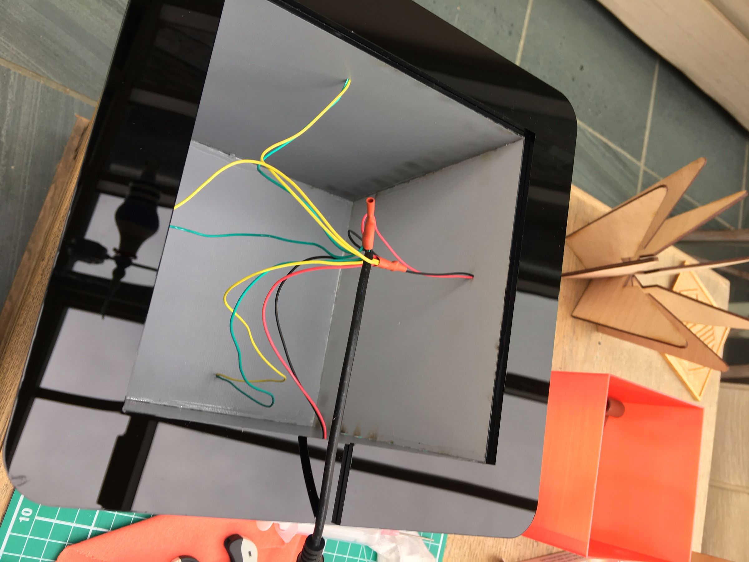 Simple Infinity Cube : 7 Steps (with Pictures) - Instructables