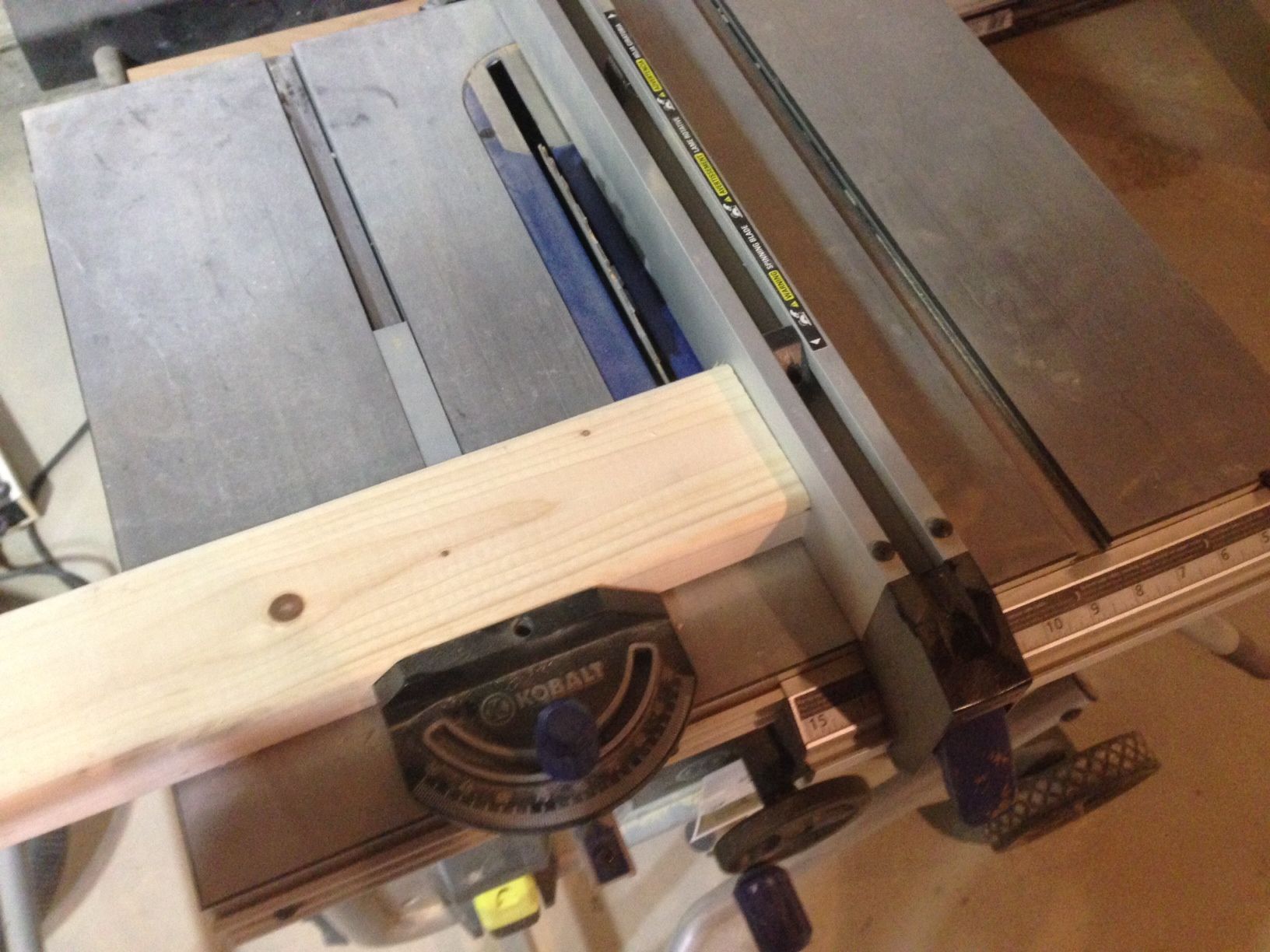 Simple Round Table : 15 Steps (with Pictures) - Instructables
