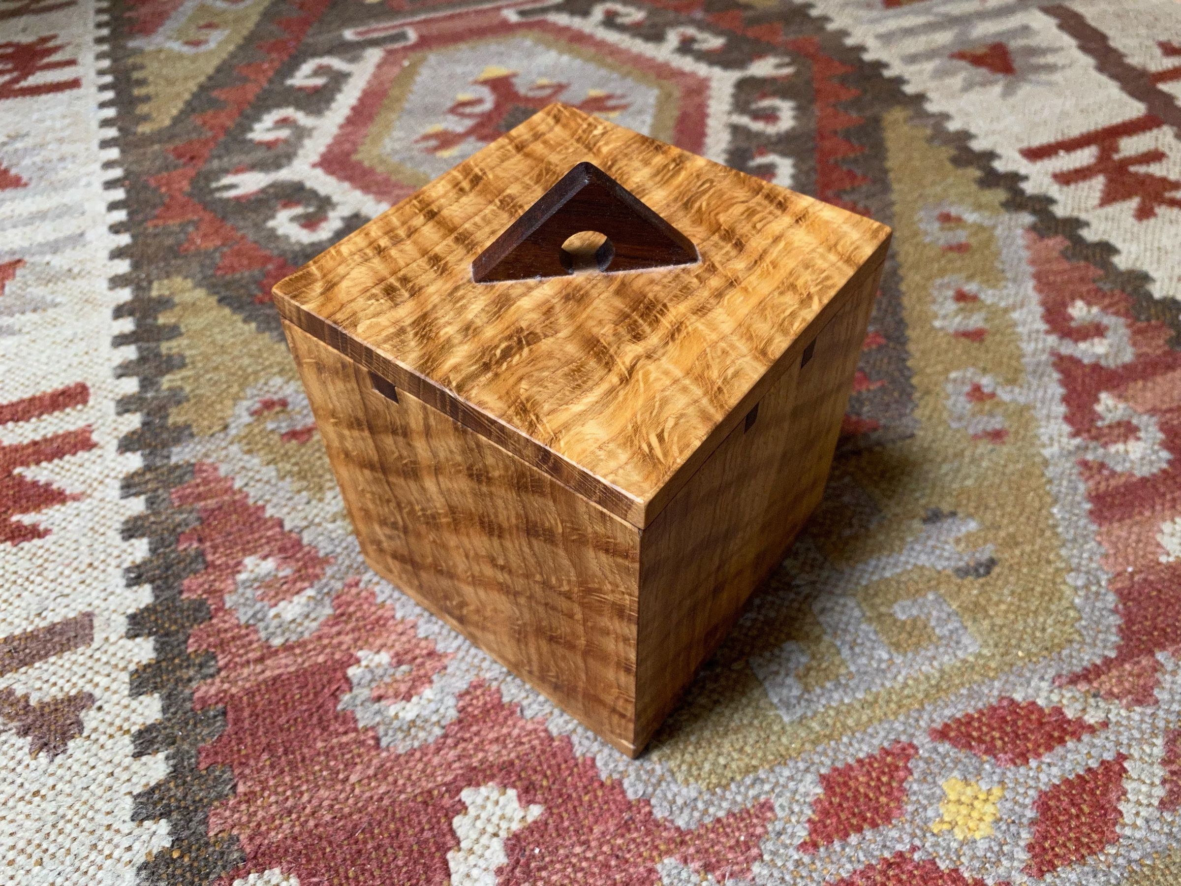 A Novel Way to Set a Box Lid : 7 Steps (with Pictures) - Instructables