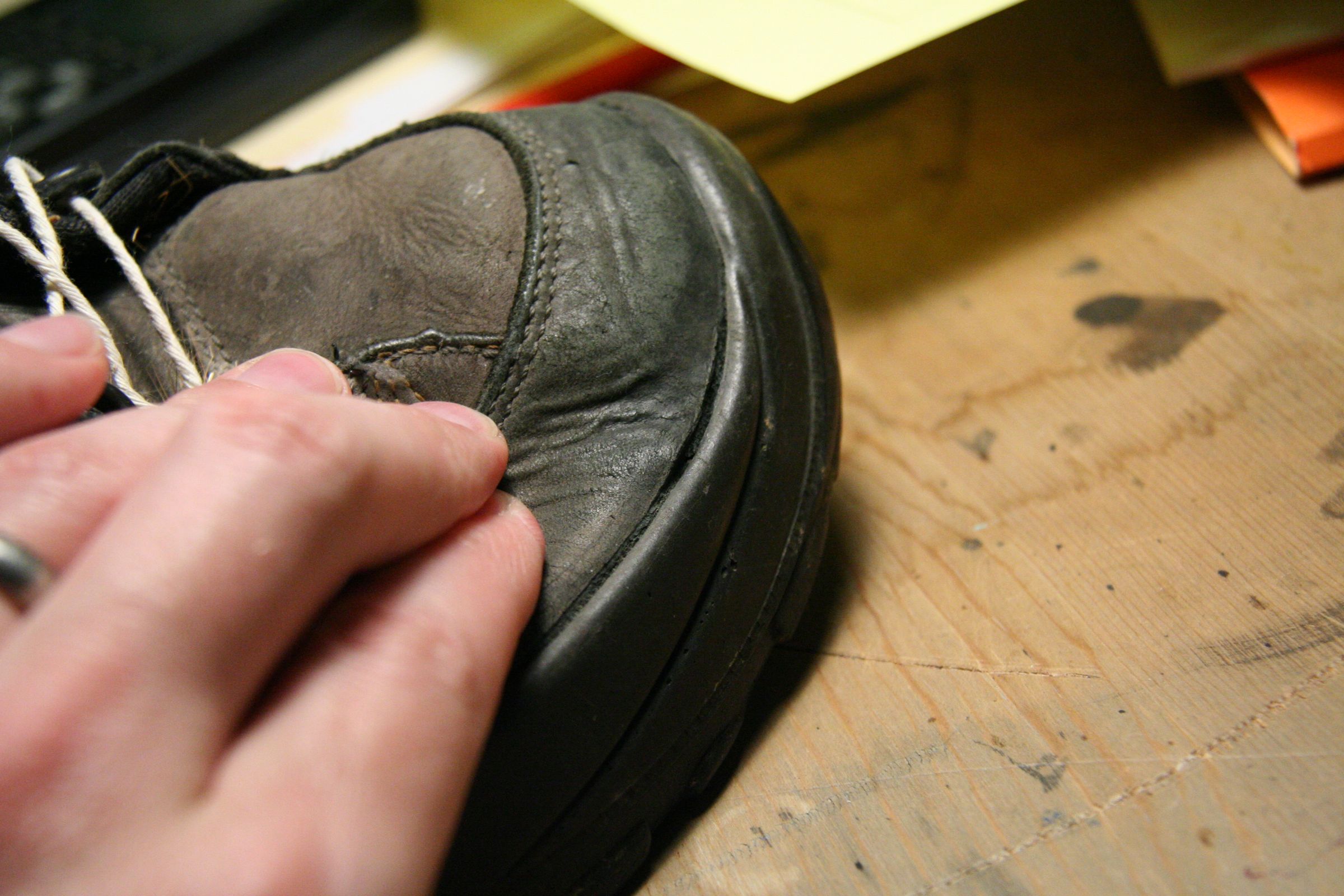 How to Repair Hiking Boots : 4 Steps (with Pictures) - Instructables