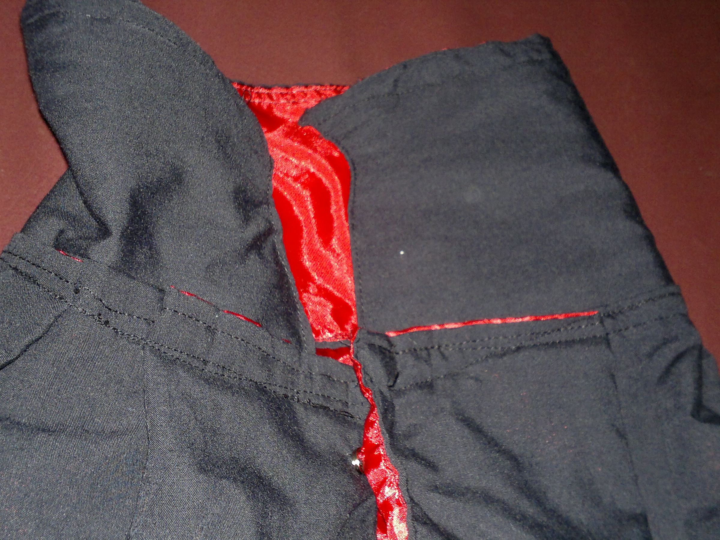 How to Make a Vampire Costume for Children : 10 Steps (with Pictures ...