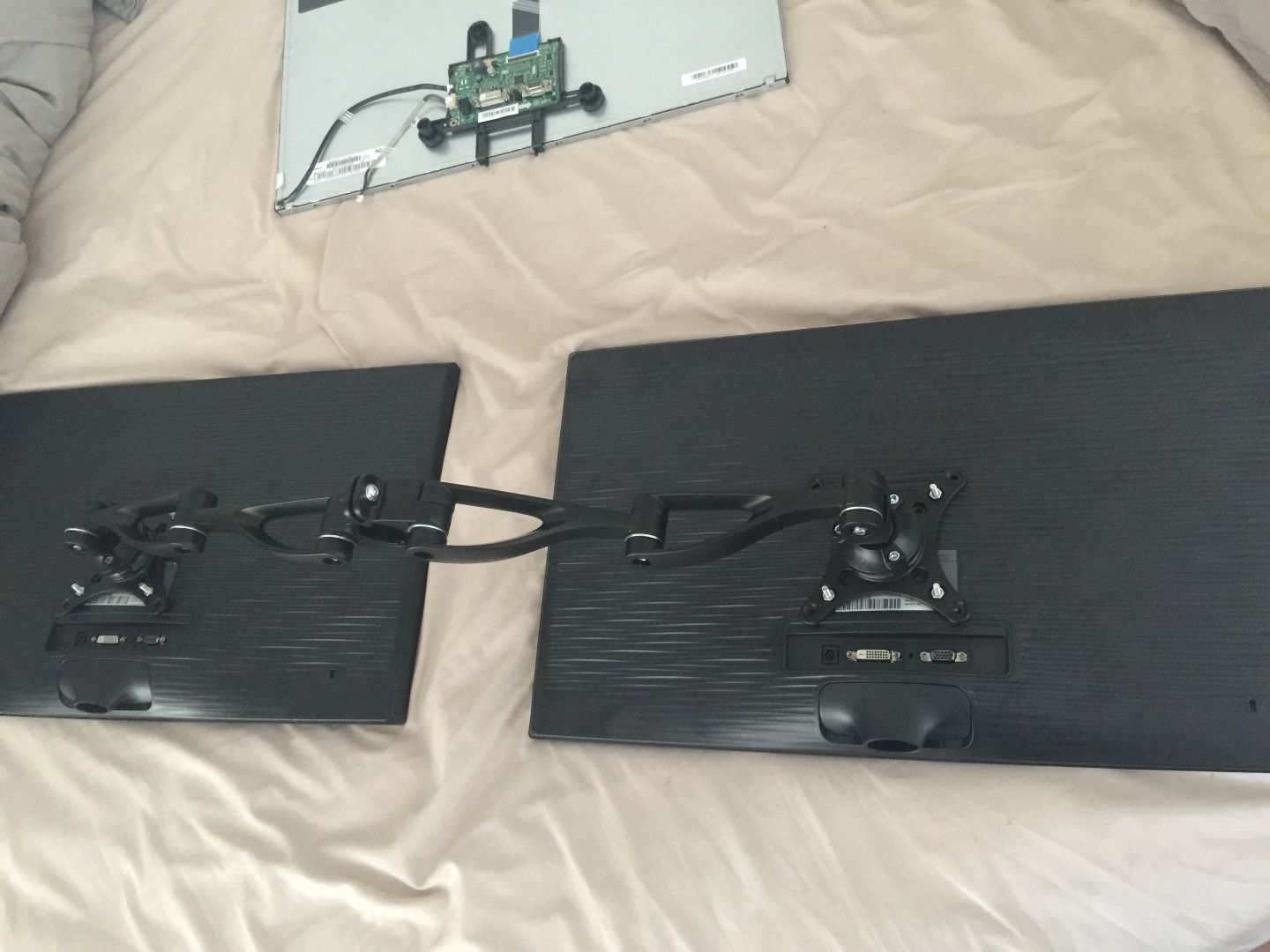 VESA Mounting Non-VESA Monitors, Cheap and Professional : 5 Steps (with ...