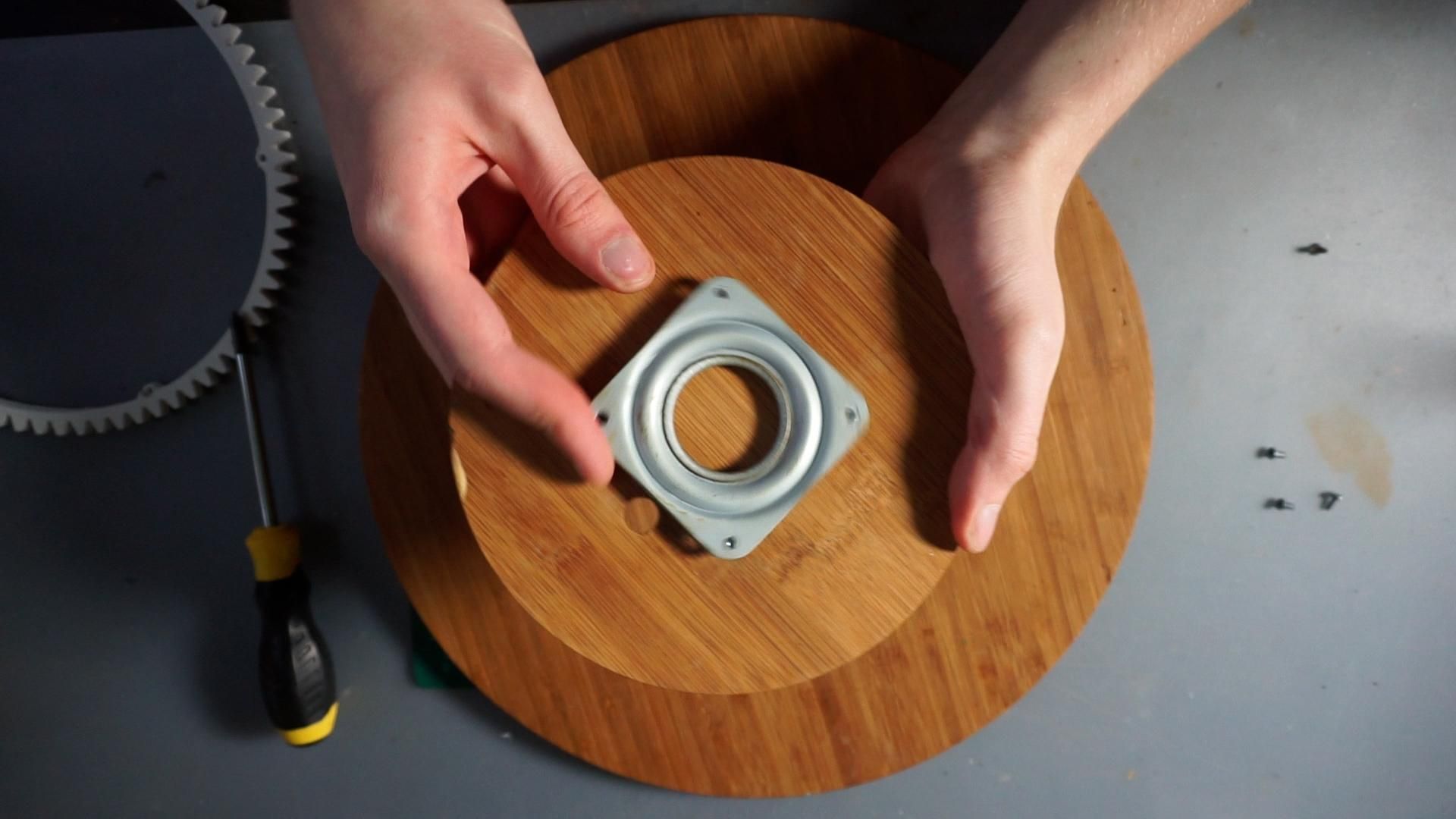 How to Make a Motorized Lazy Susan With a Secret : 9 Steps (with ...