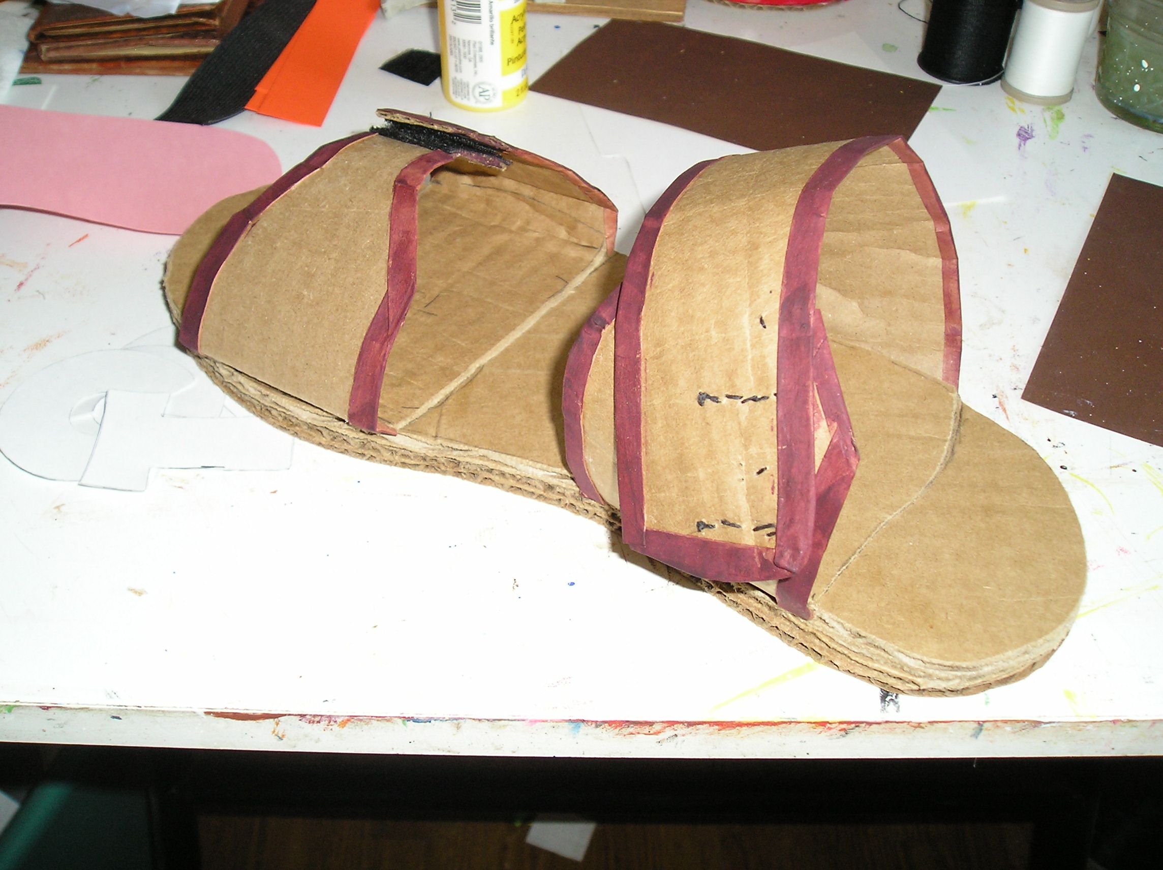 A Pair of Sandals From a Cardboard Box : 8 Steps - Instructables