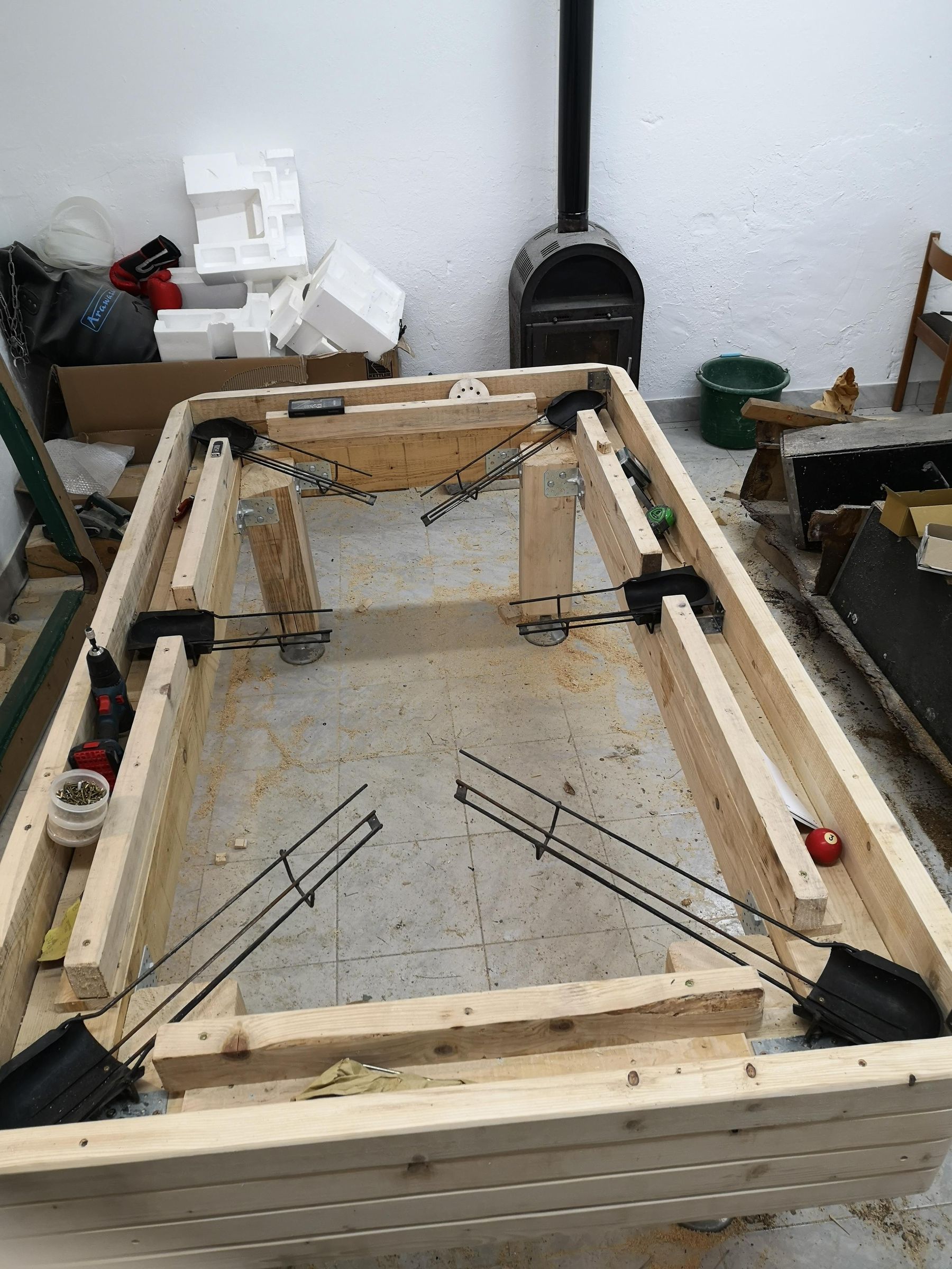 7 Foot Pool Table Restauration : 14 Steps (with Pictures) - Instructables