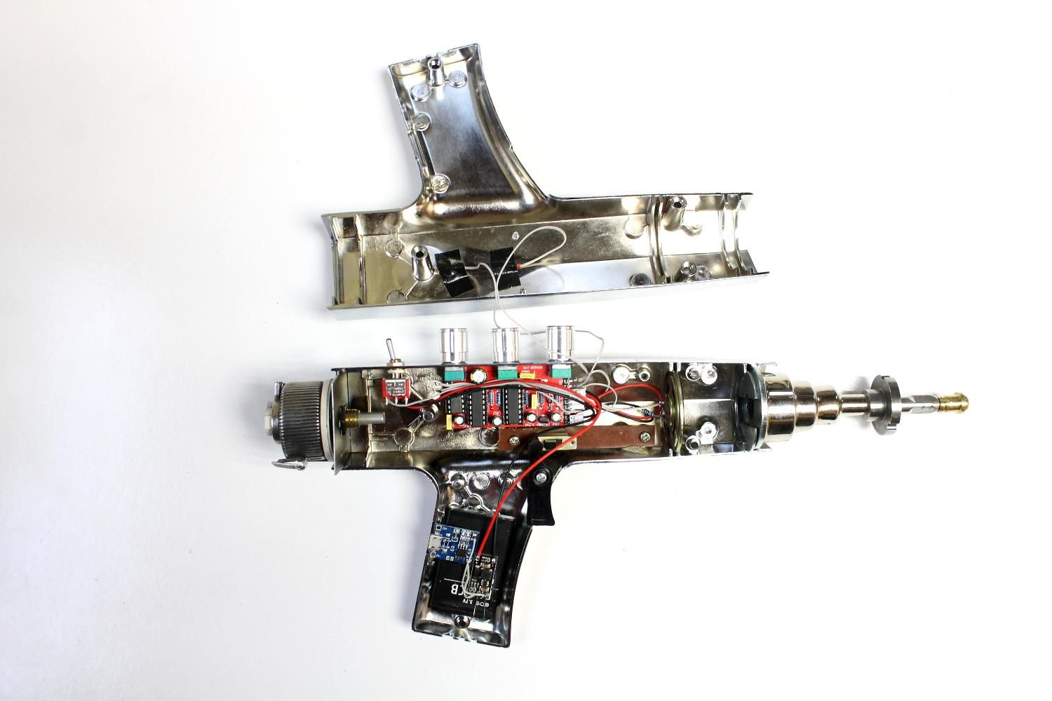 Build a Ray Gun With Sound Effects : 14 Steps (with Pictures ...