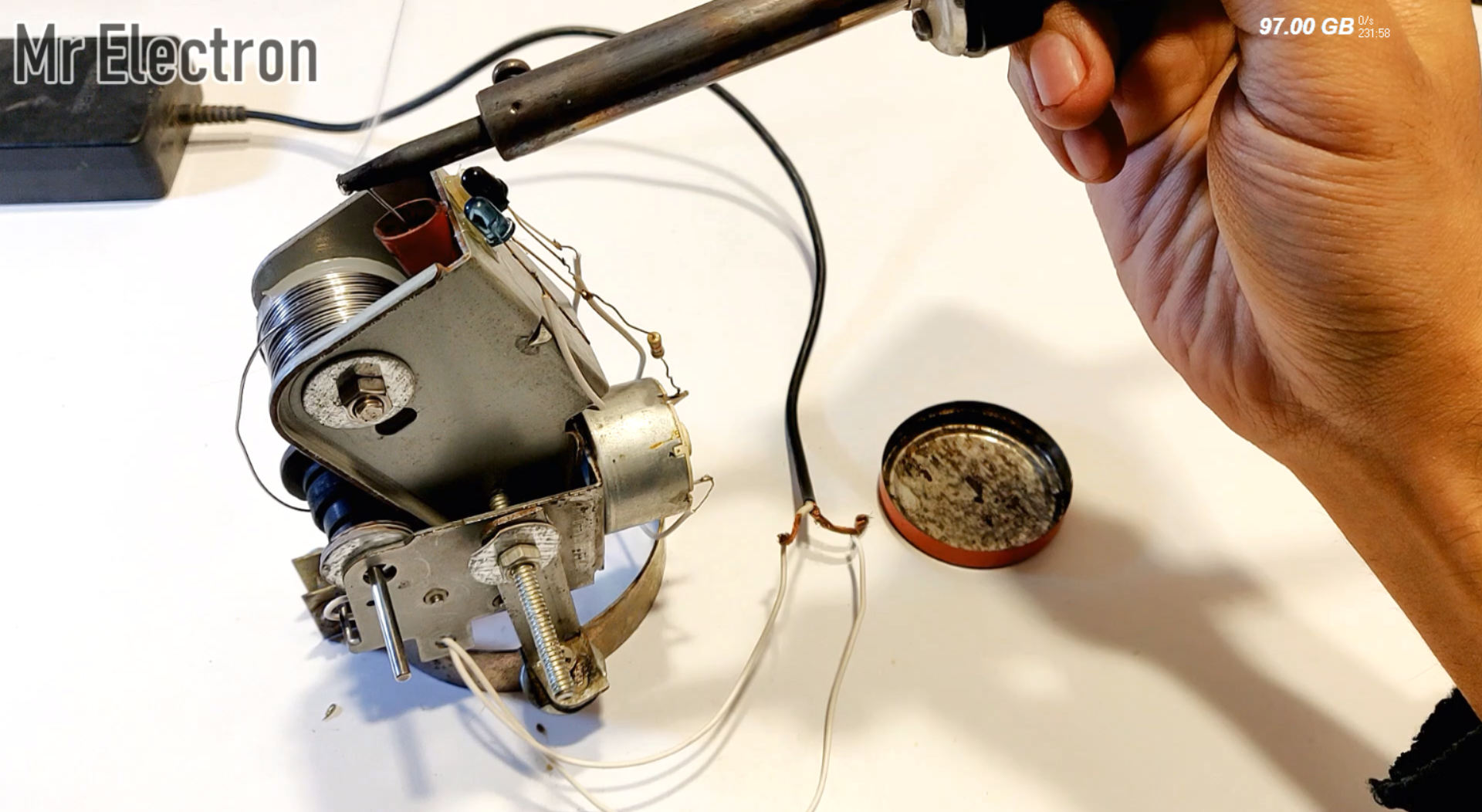 Homemade Auto Feed Solder Gun for Soldering Iron DIY : 3 Steps ...