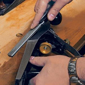 Choosing & Using a Plane : 17 Steps - Instructables