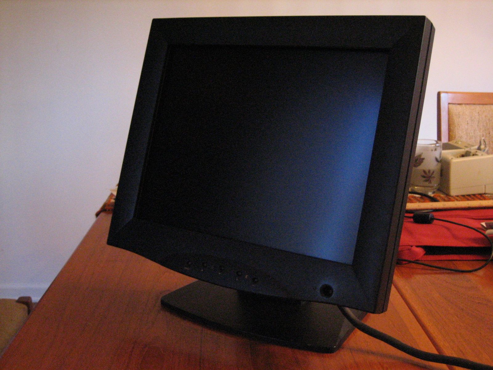 Custom-built Computer Monitor : 4 Steps - Instructables