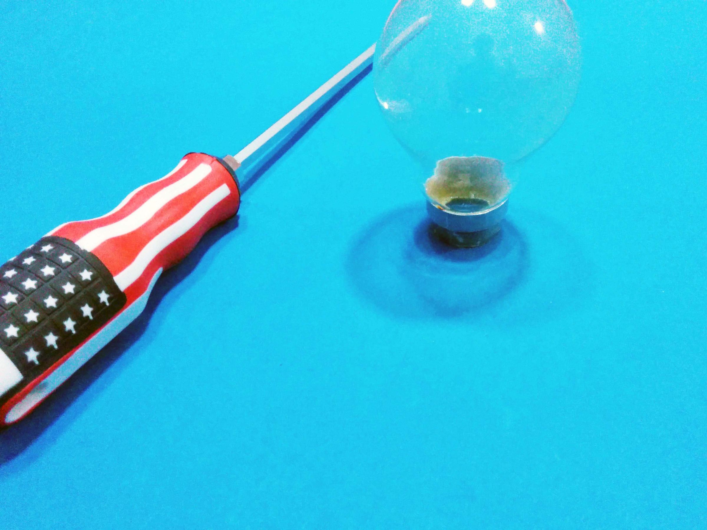 How to Remove Bulb Filament Safely : 5 Steps (with Pictures ...