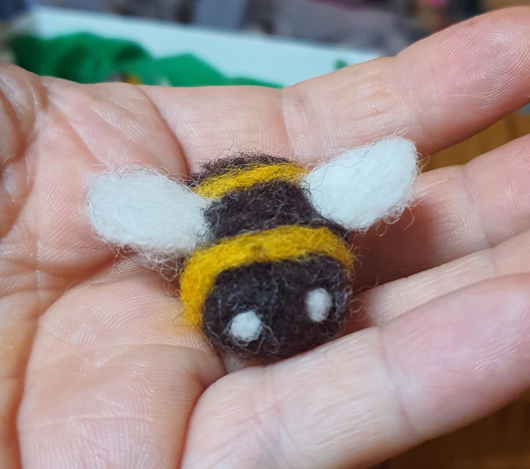 Felt Bumble Bee : 8 Steps (with Pictures) - Instructables