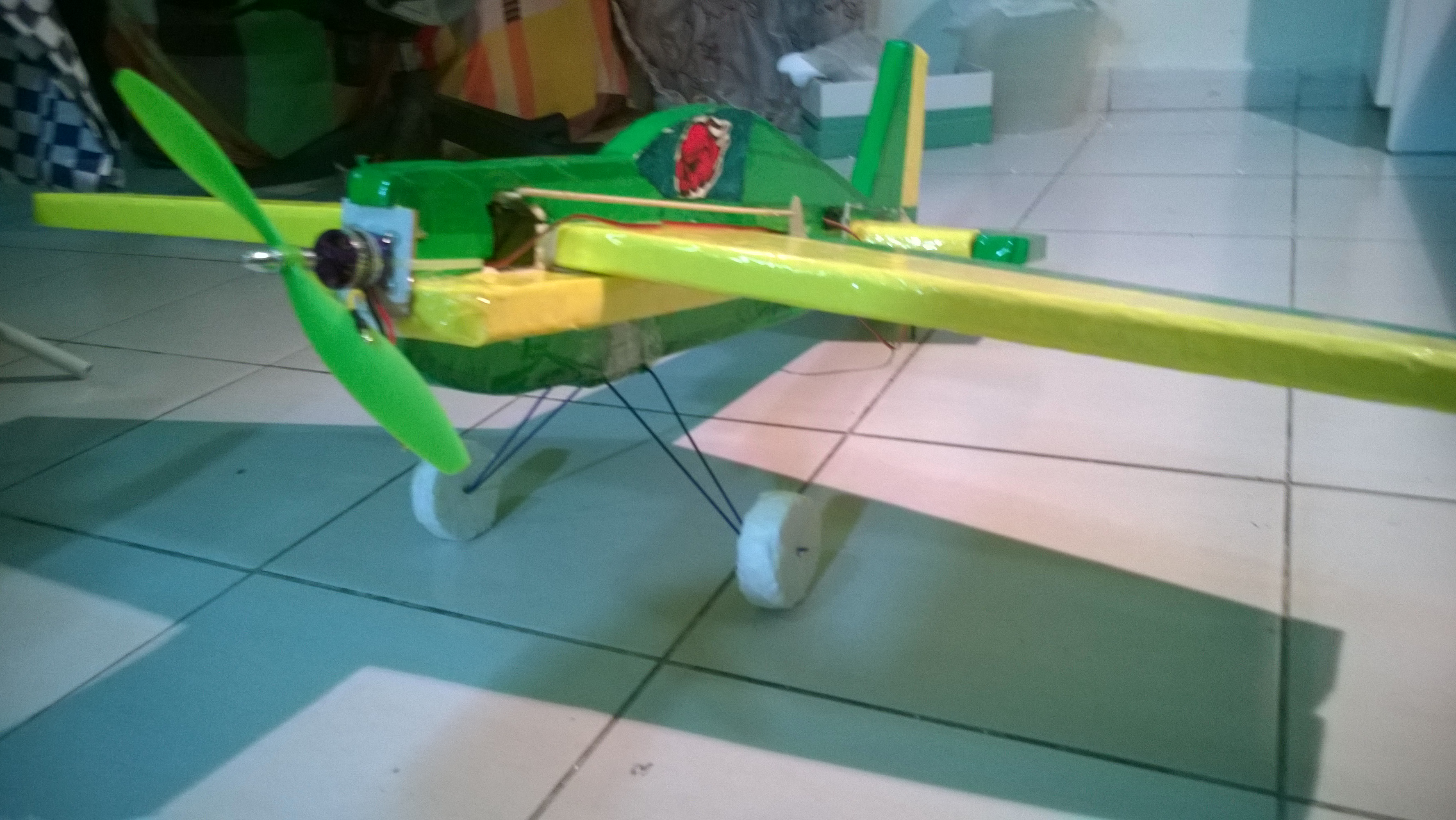How to Make an RC Plane Using Packing Material (Thermocol) : 9 Steps ...