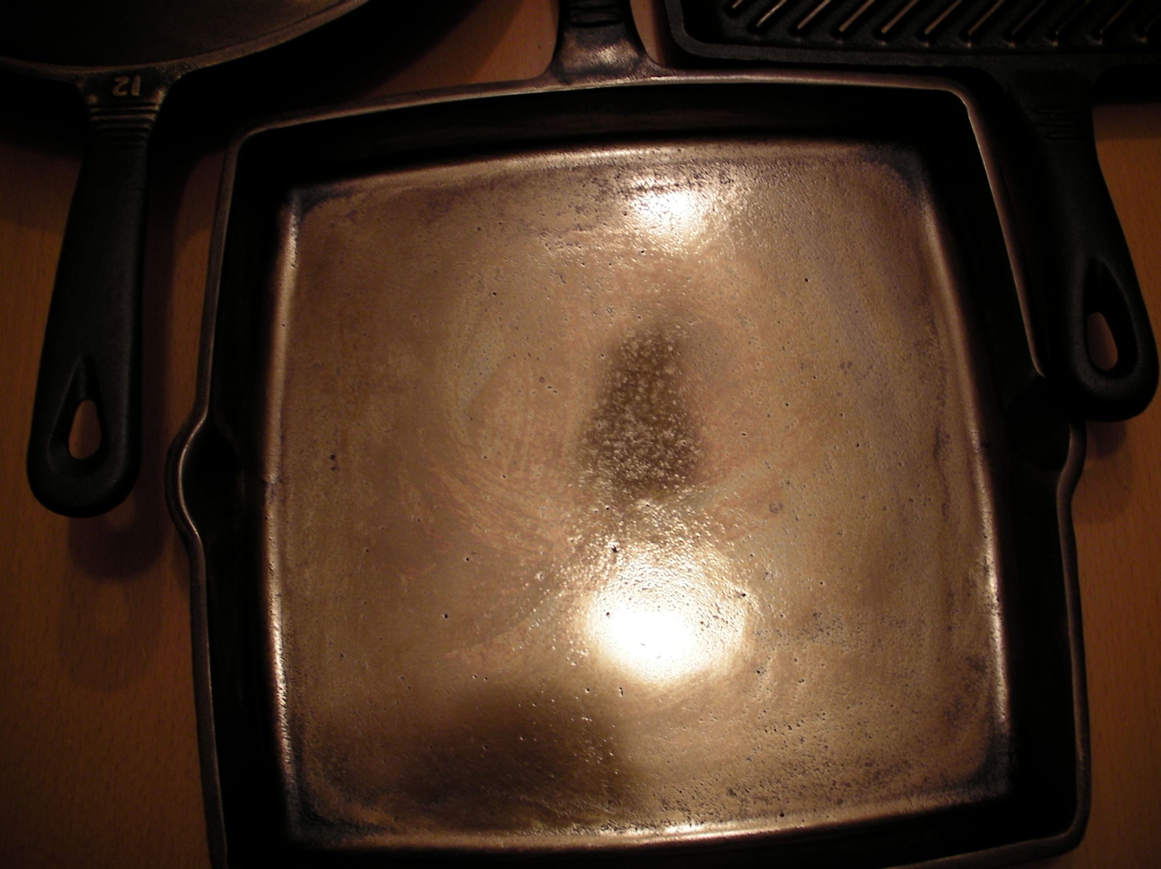 Sanding and Polishing - Cast Iron Skillet Cookware : 16 Steps (with ...