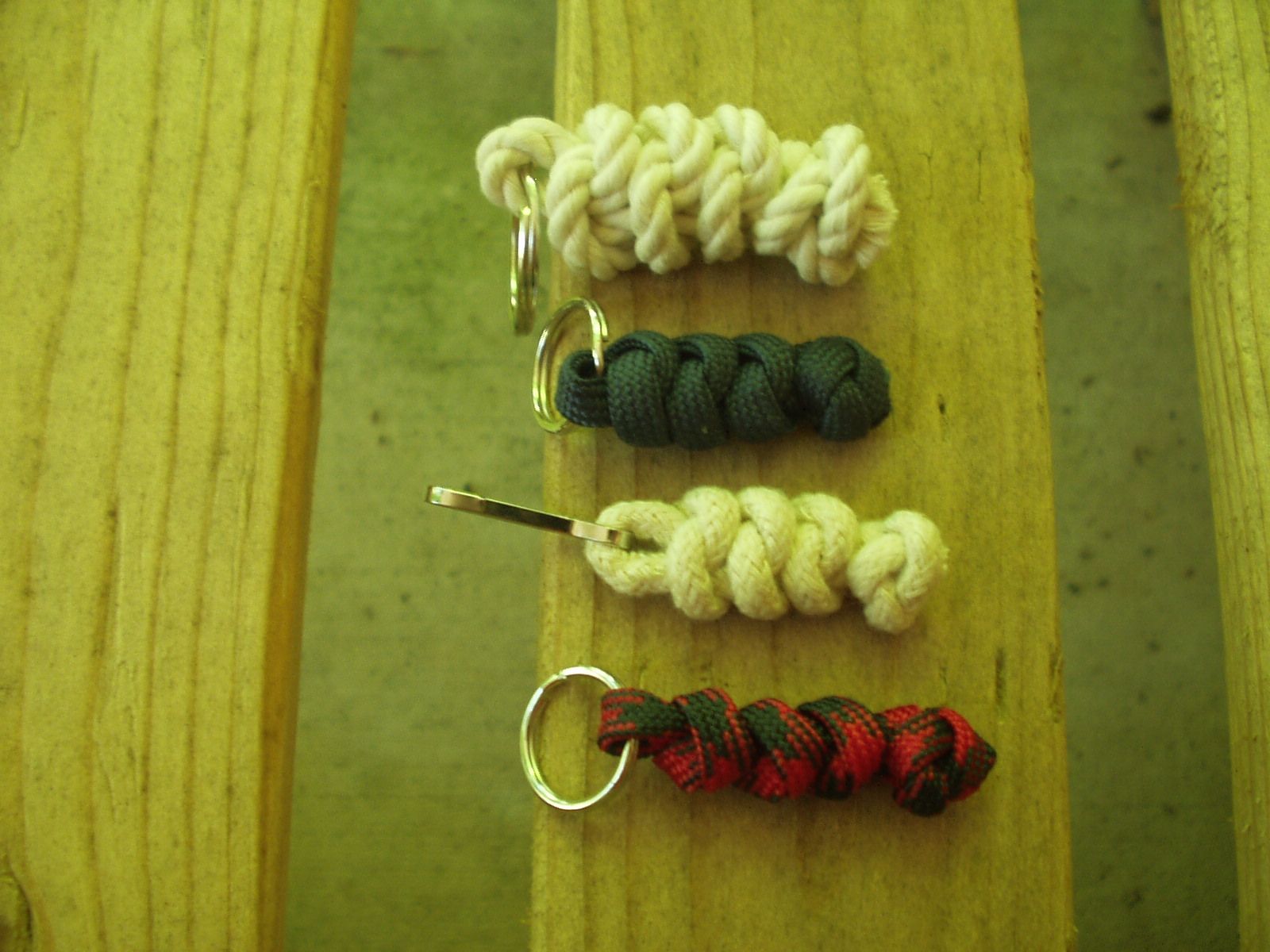 Snake Knot : 12 Steps - Instructables