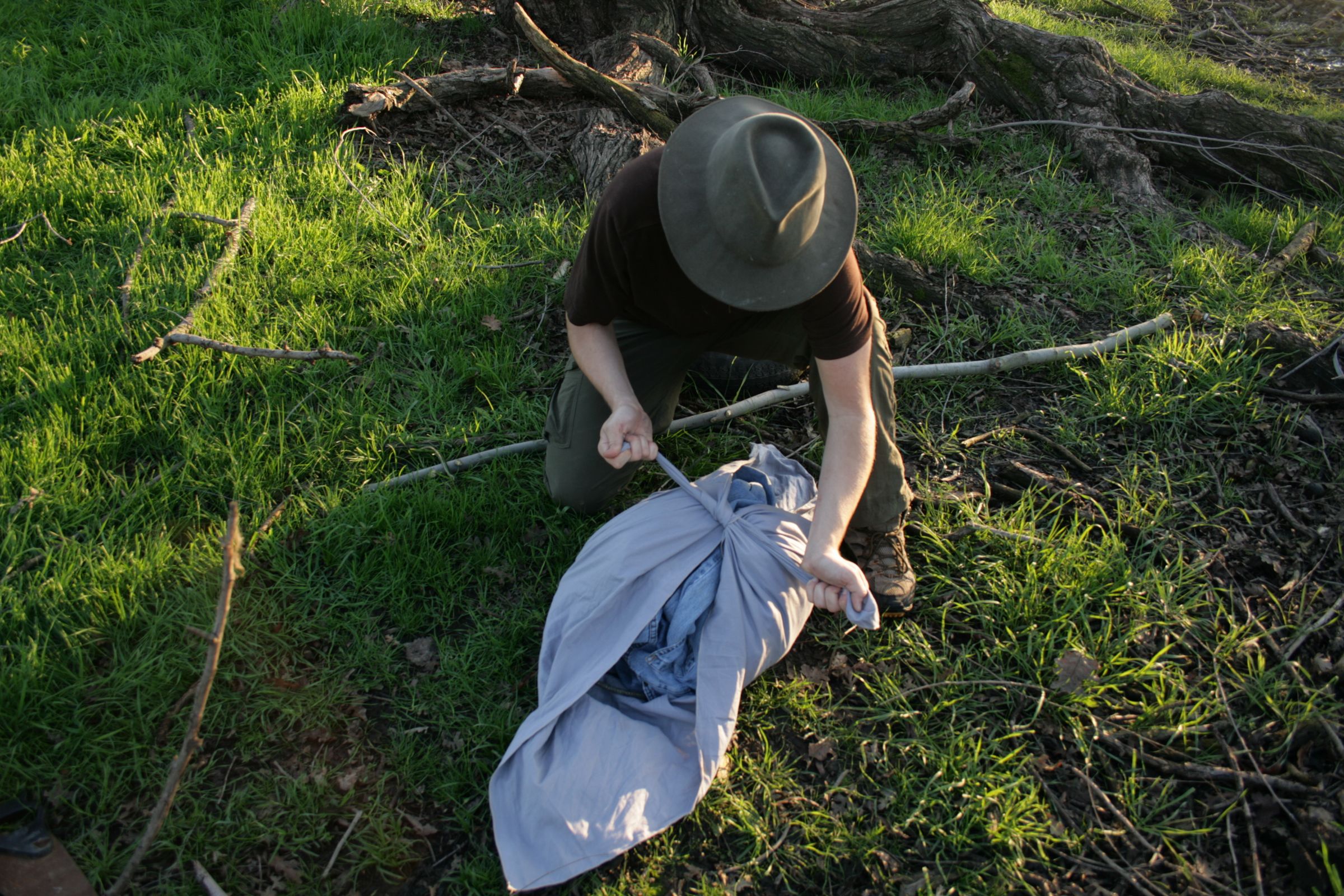 How to Make a Bindle - Instructables