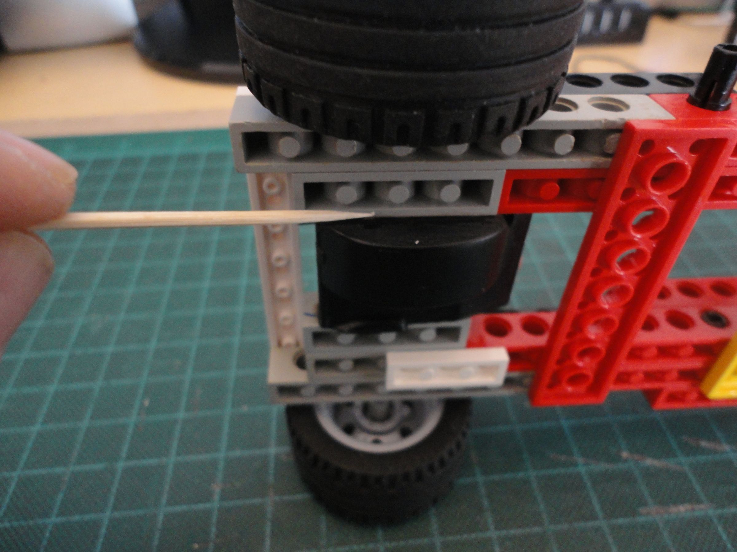 Wireless Lego Race Car : 13 Steps (with Pictures) - Instructables