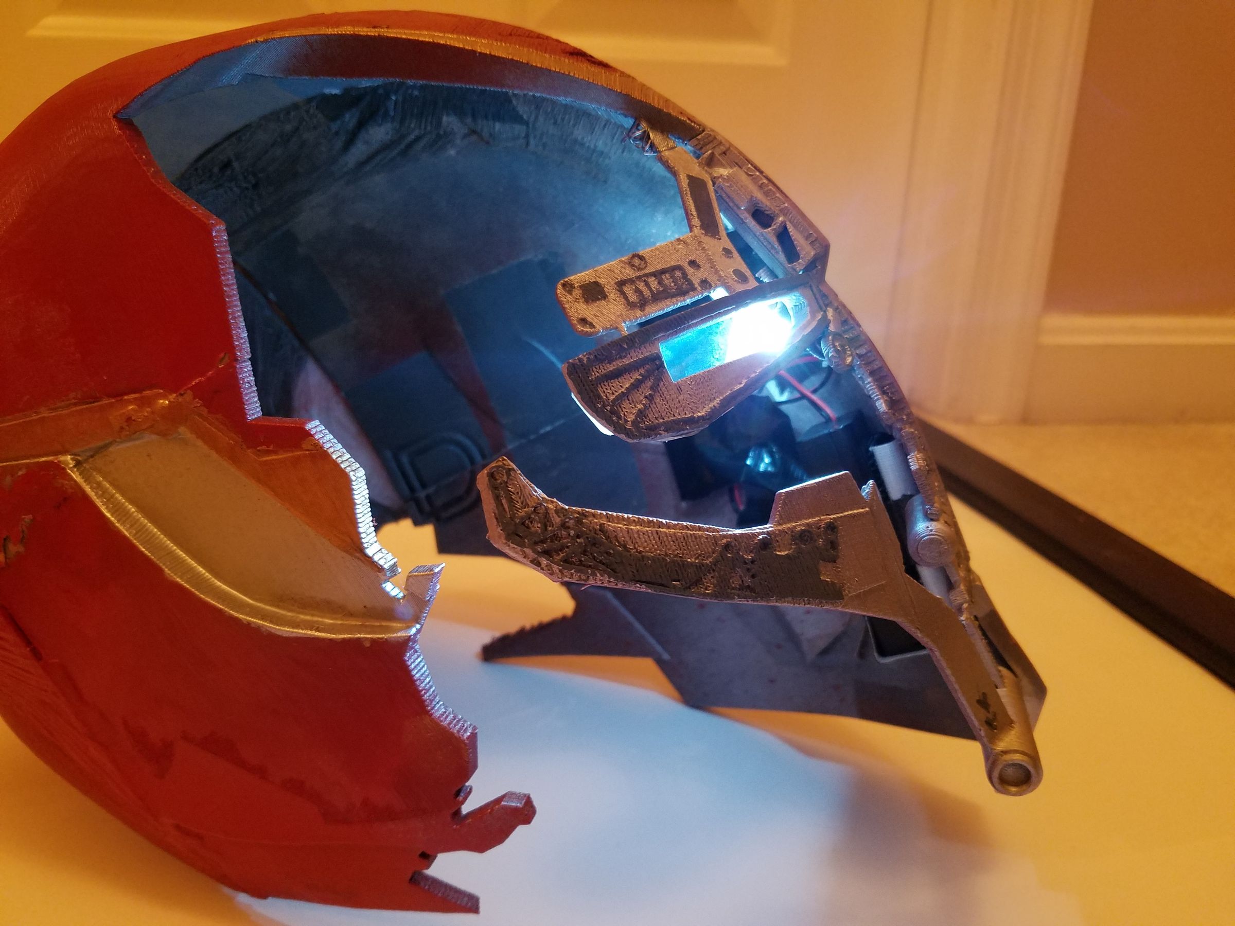 Avengers:Endgame Iron Man Helmet : 9 Steps (with Pictures) - Instructables