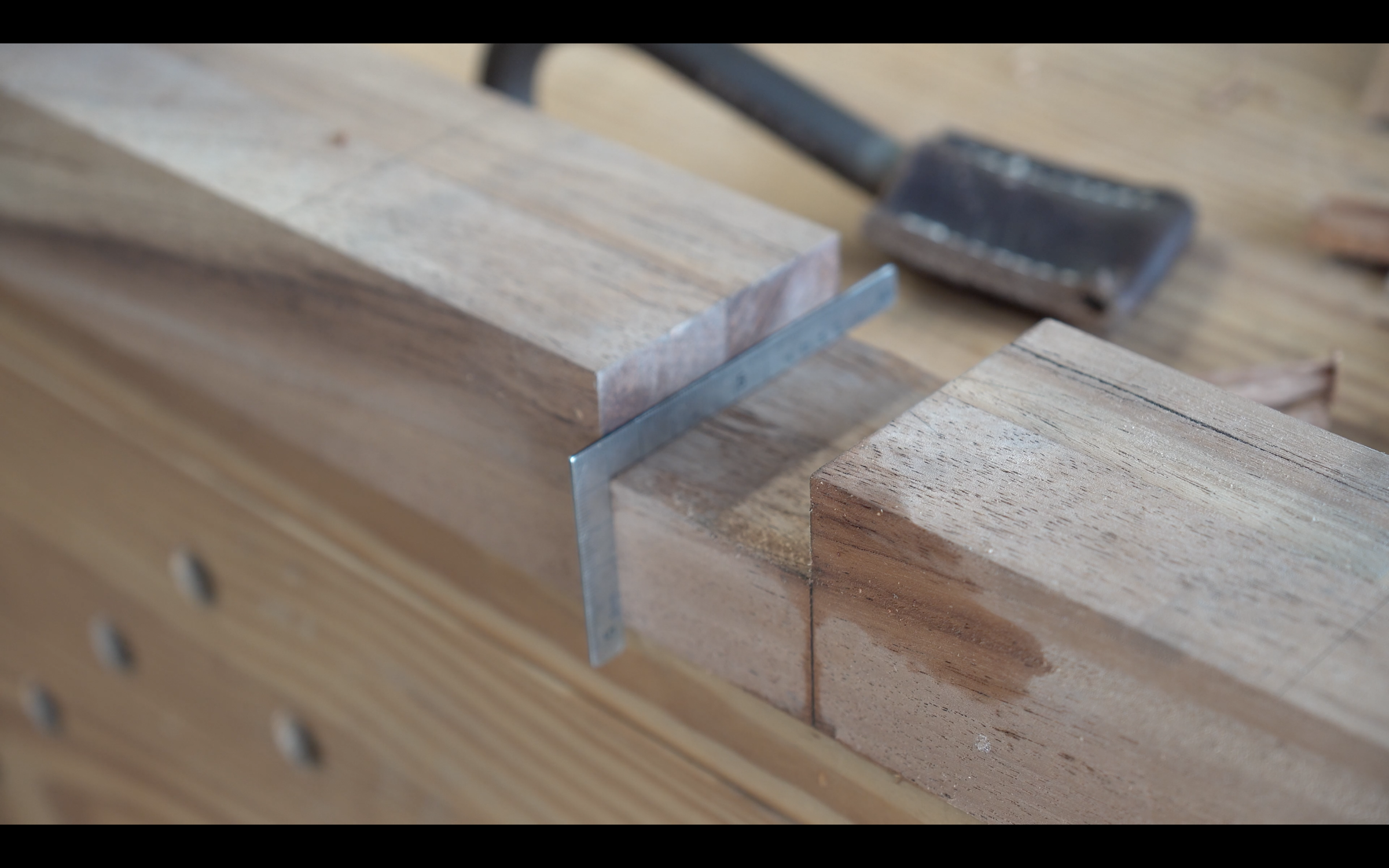 Modern Dining Table - Traditional Joinery : 10 Steps (with Pictures ...