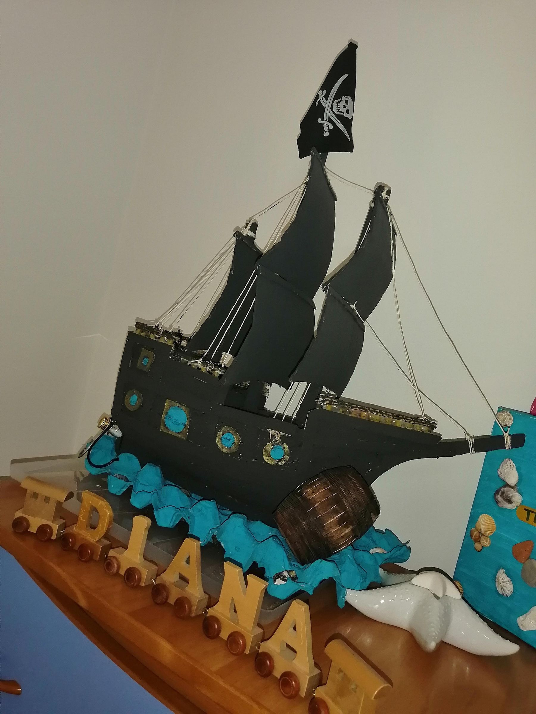 DIY Cardboard Pirate Ship : 8 Steps (with Pictures) - Instructables