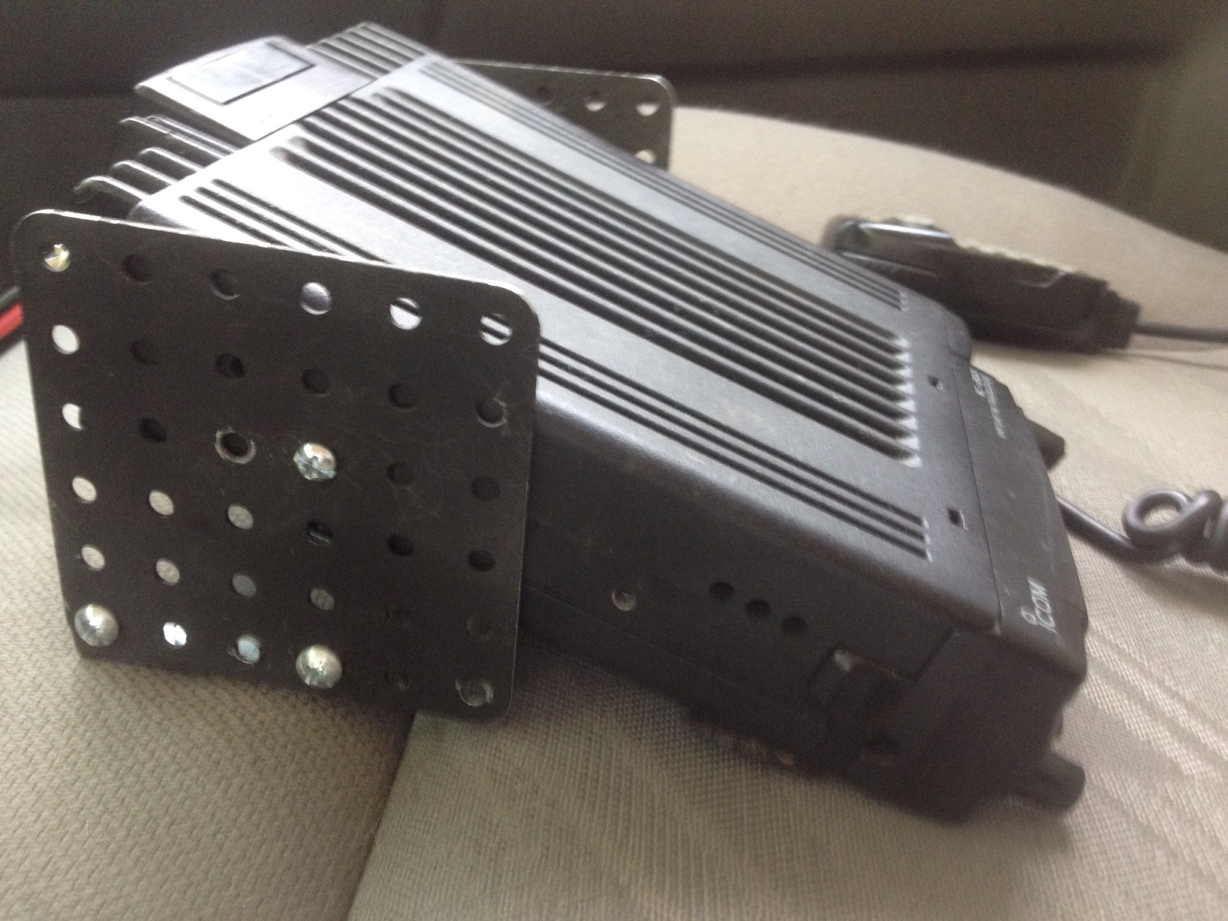 Ham / CB Radio Mount : 5 Steps - Instructables