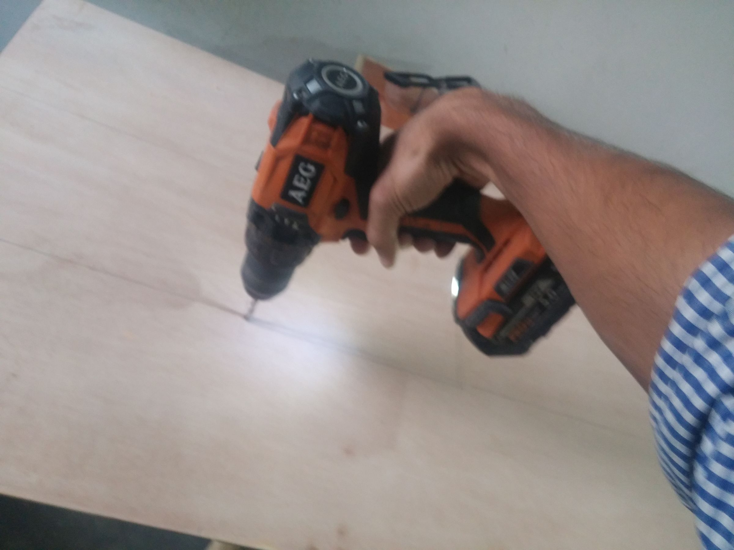 DIY PORTABLE WORK STATION : 13 Steps (with Pictures) - Instructables