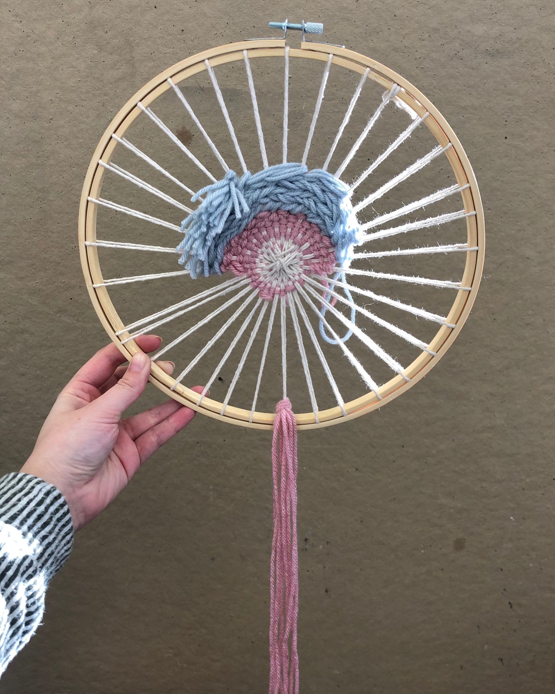 Circular Wall Hanging : 5 Steps - Instructables