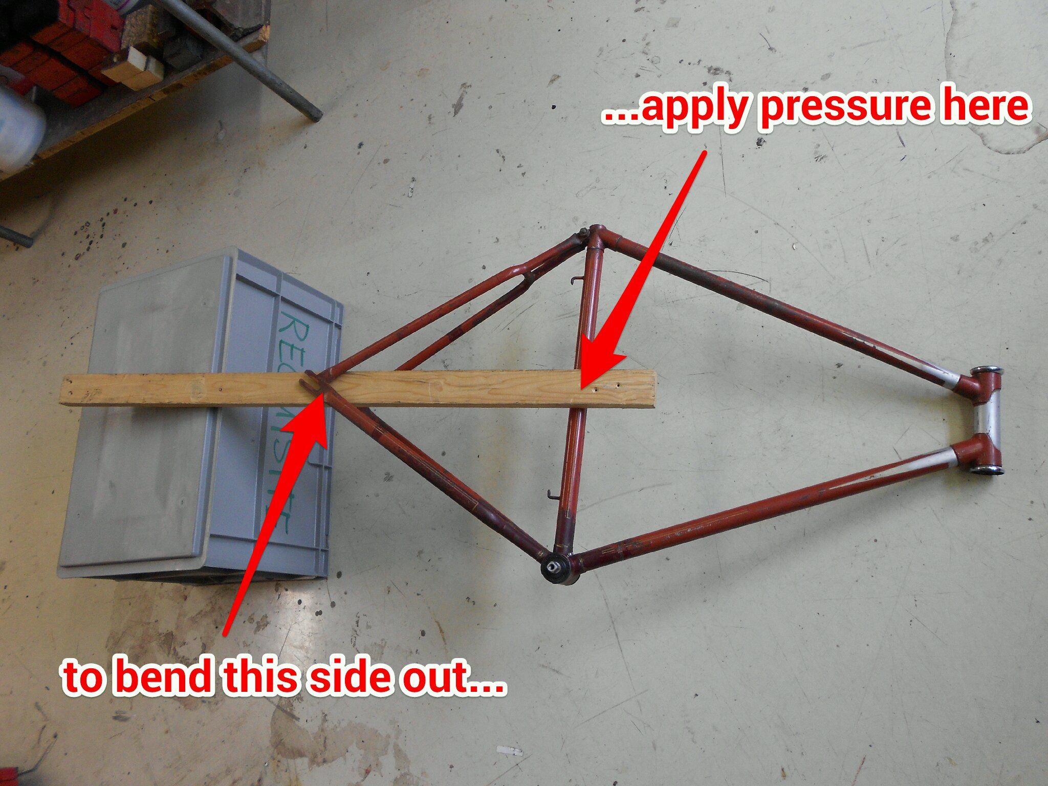 Spreading or Adjusting a Bicycle Frame : 3 Steps - Instructables