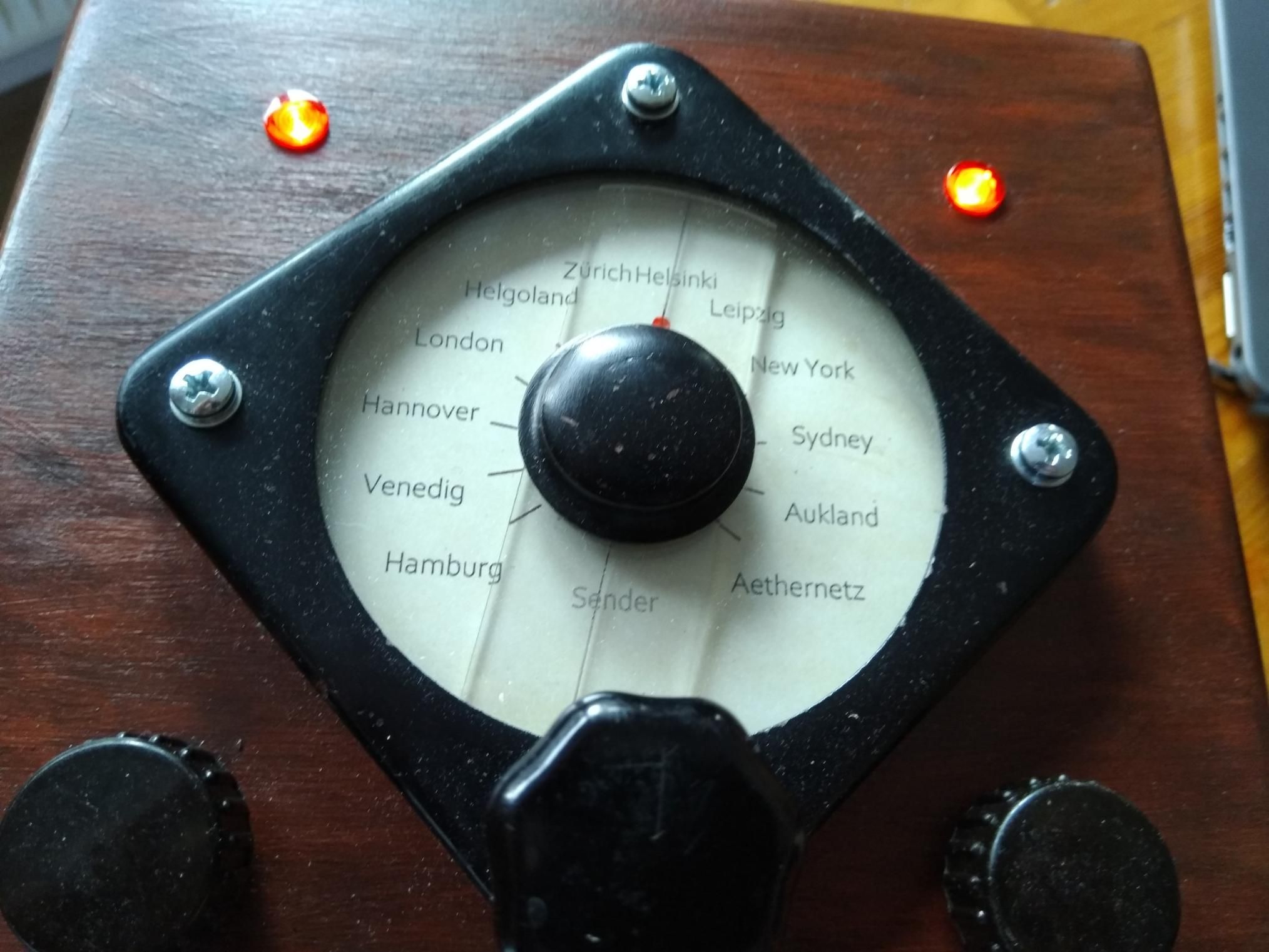 A Steampunk Internet Radio: "The Cube" : 8 Steps (with Pictures ...