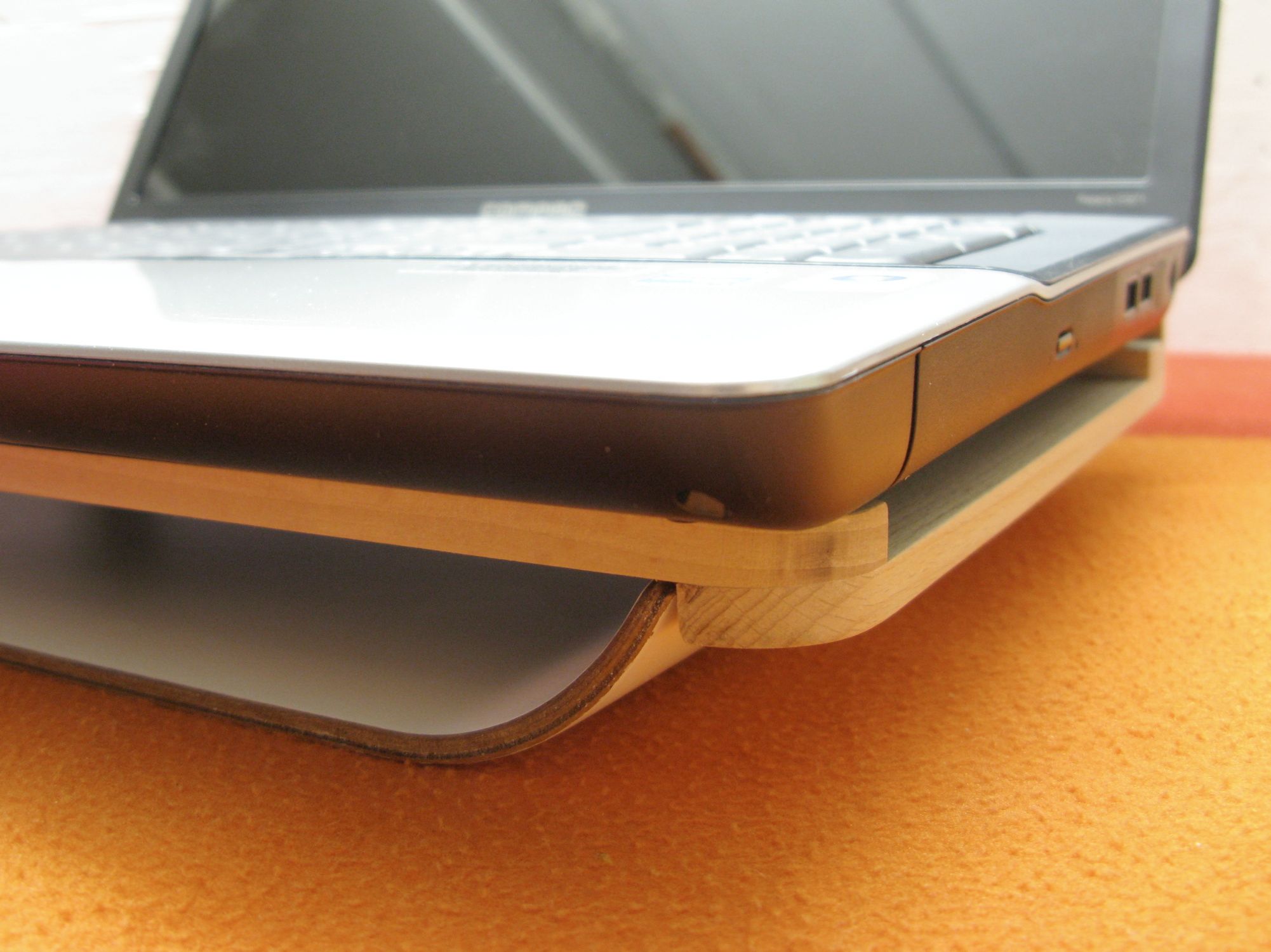 How to Build a Laptop Stand - Instructables