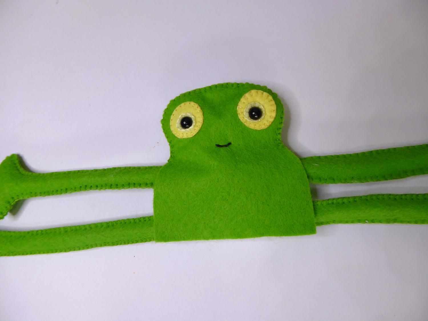 Cute Felt Frog Pal Wire Form Posable Sculpture : 11 Steps (with ...