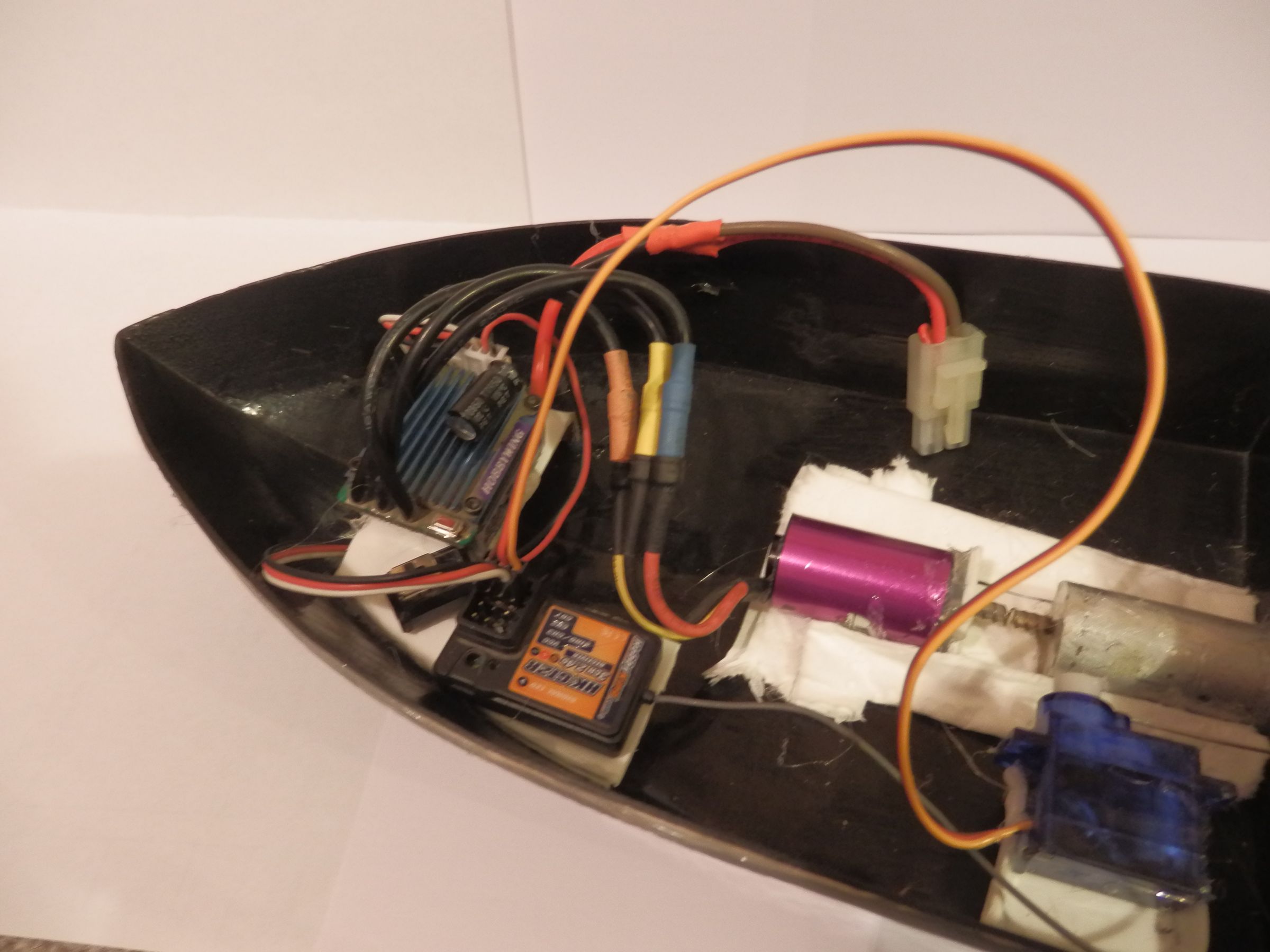 Homemade R/c Jet Boat, Including Jet Drive : 7 Steps - Instructables