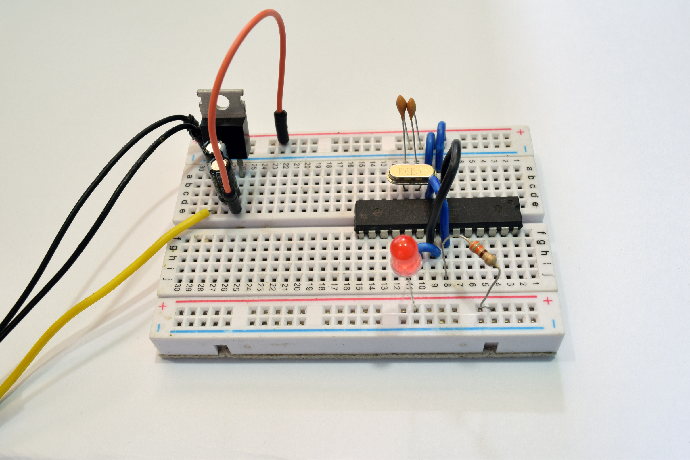 How to Build an Arduino Uno on a BreadBoard : 6 Steps (with Pictures ...