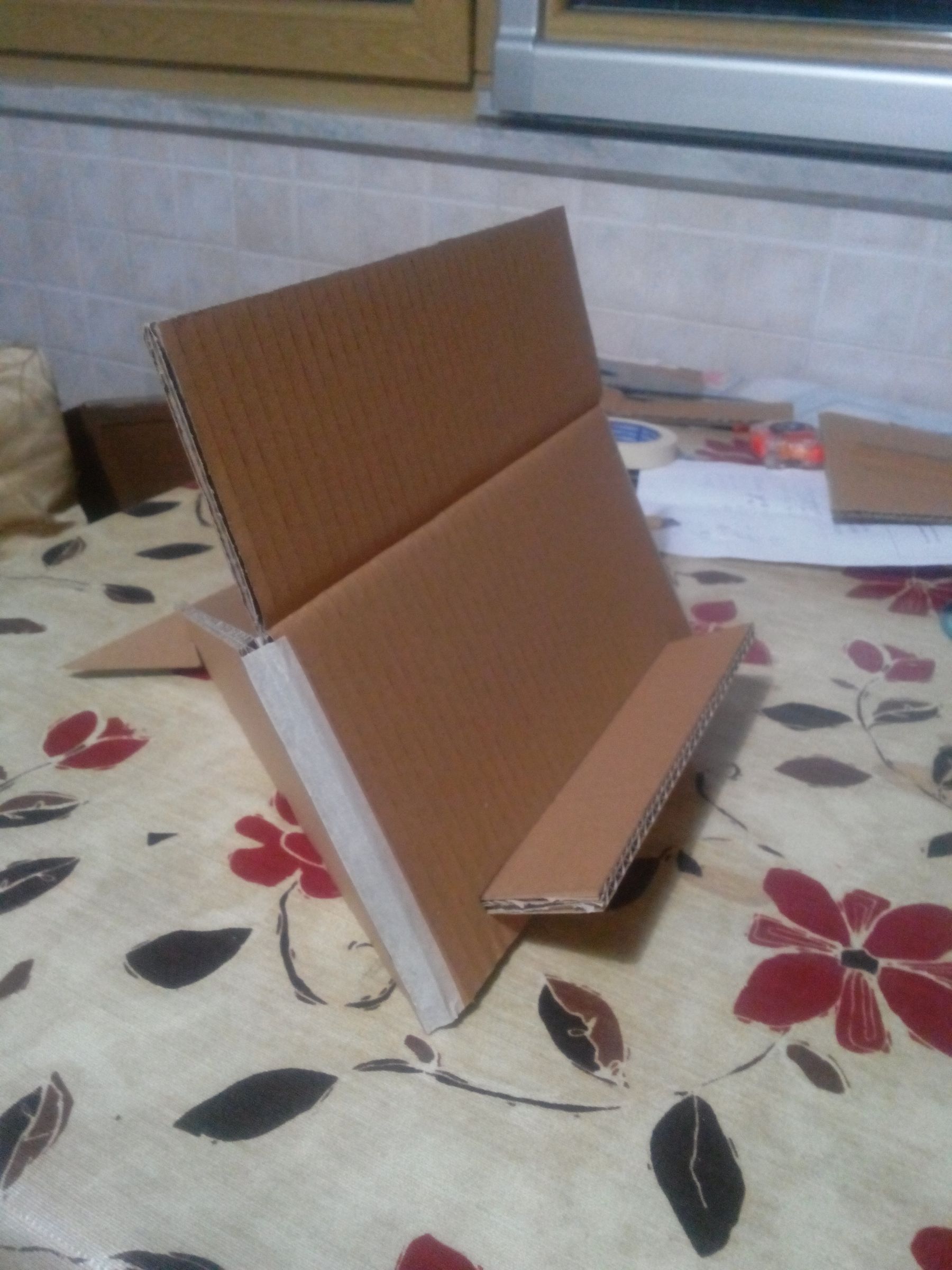 Cardboard Document/book Stand : 6 Steps (with Pictures) - Instructables