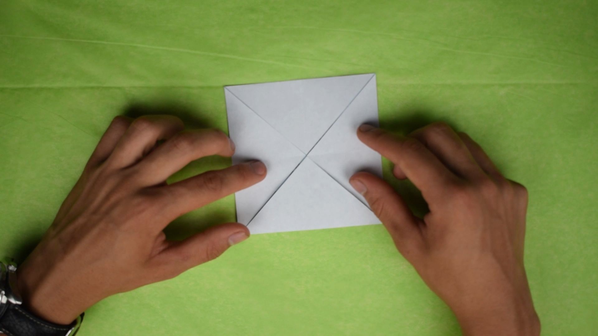 How to Fold an Origami Fortune Teller + How to Use : 7 Steps (with ...