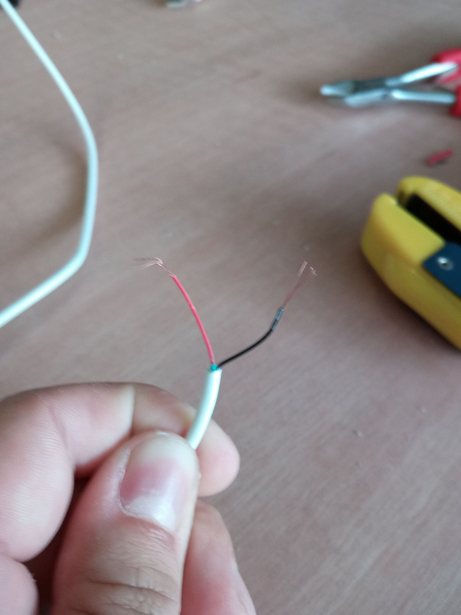 USB Foam Cutter (PVC) - Hot Wire : 6 Steps (with Pictures) - Instructables