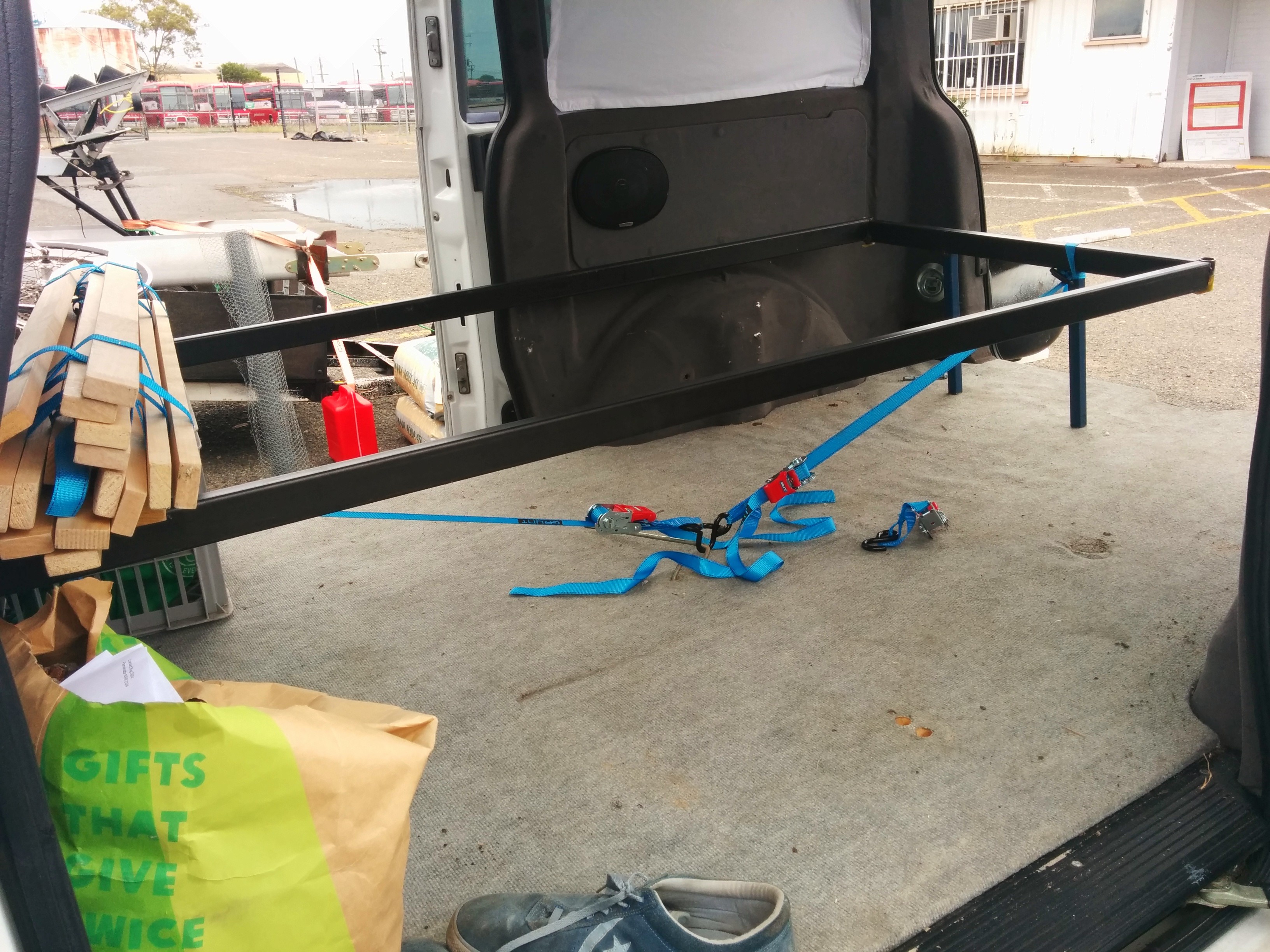 Camper Van Collapsible Bed : 8 Steps - Instructables