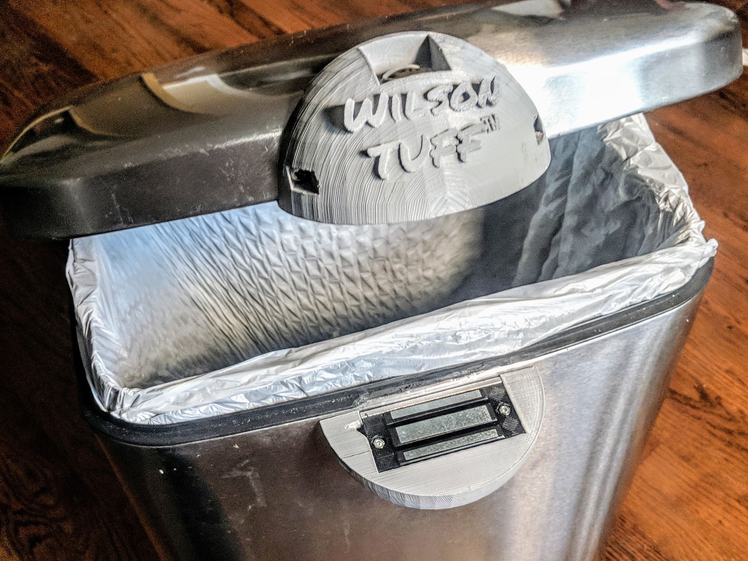 Electromagnetic Locking Trash Can (Doggy-Proof) : 7 Steps (with ...