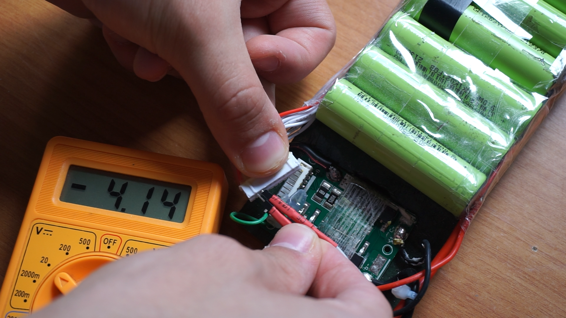 How to Balance a Battery Pack With USB or the Traditional Method ...