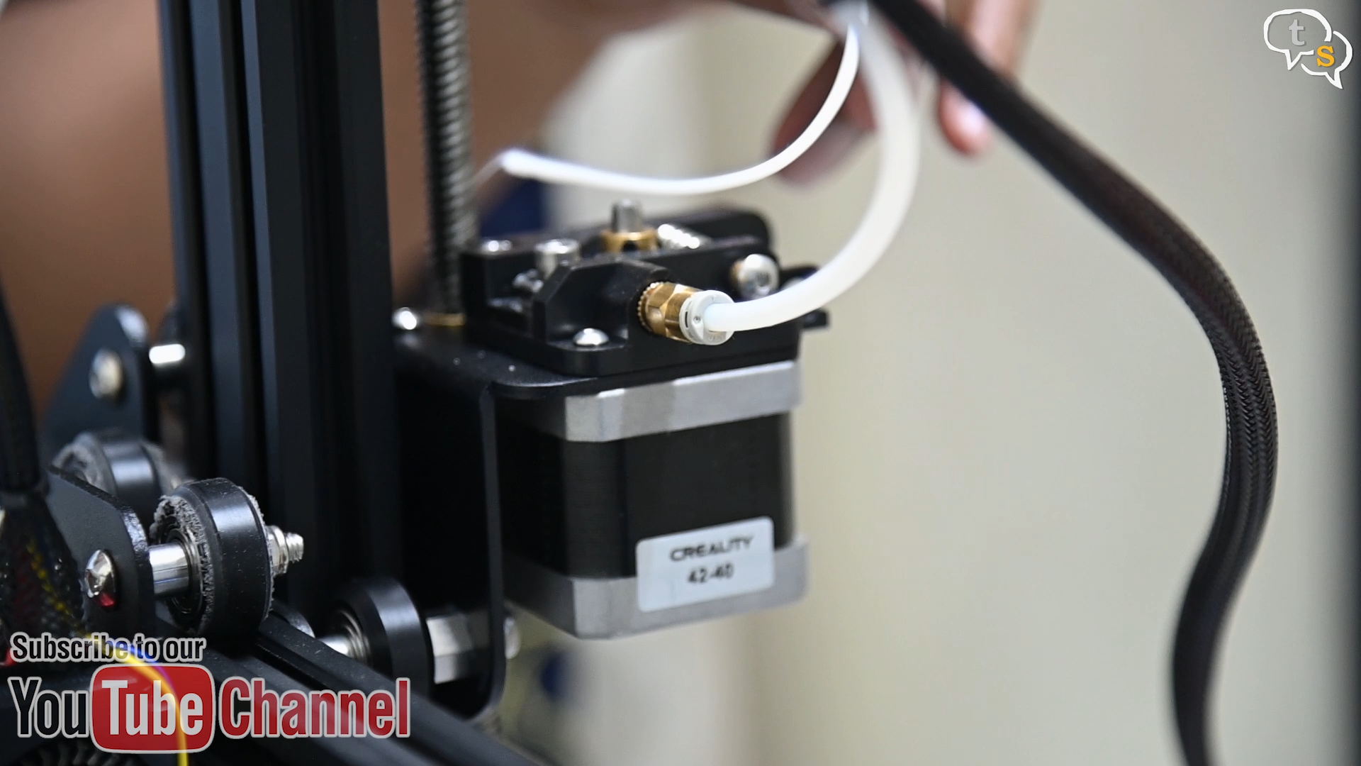 Change Filament on the Creality Ender 3 3D Printer : 8 Steps ...