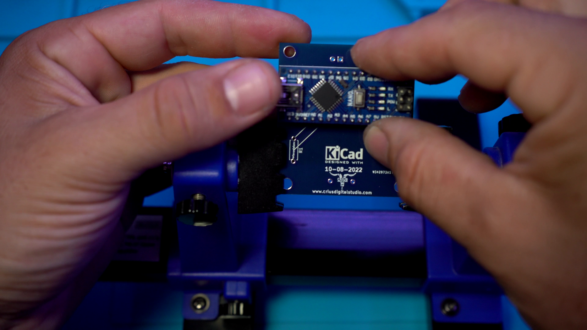 DIY Arduno "Ohmeter" + 0.96" OLED Display +Indication LEDs + Custom PCB ...