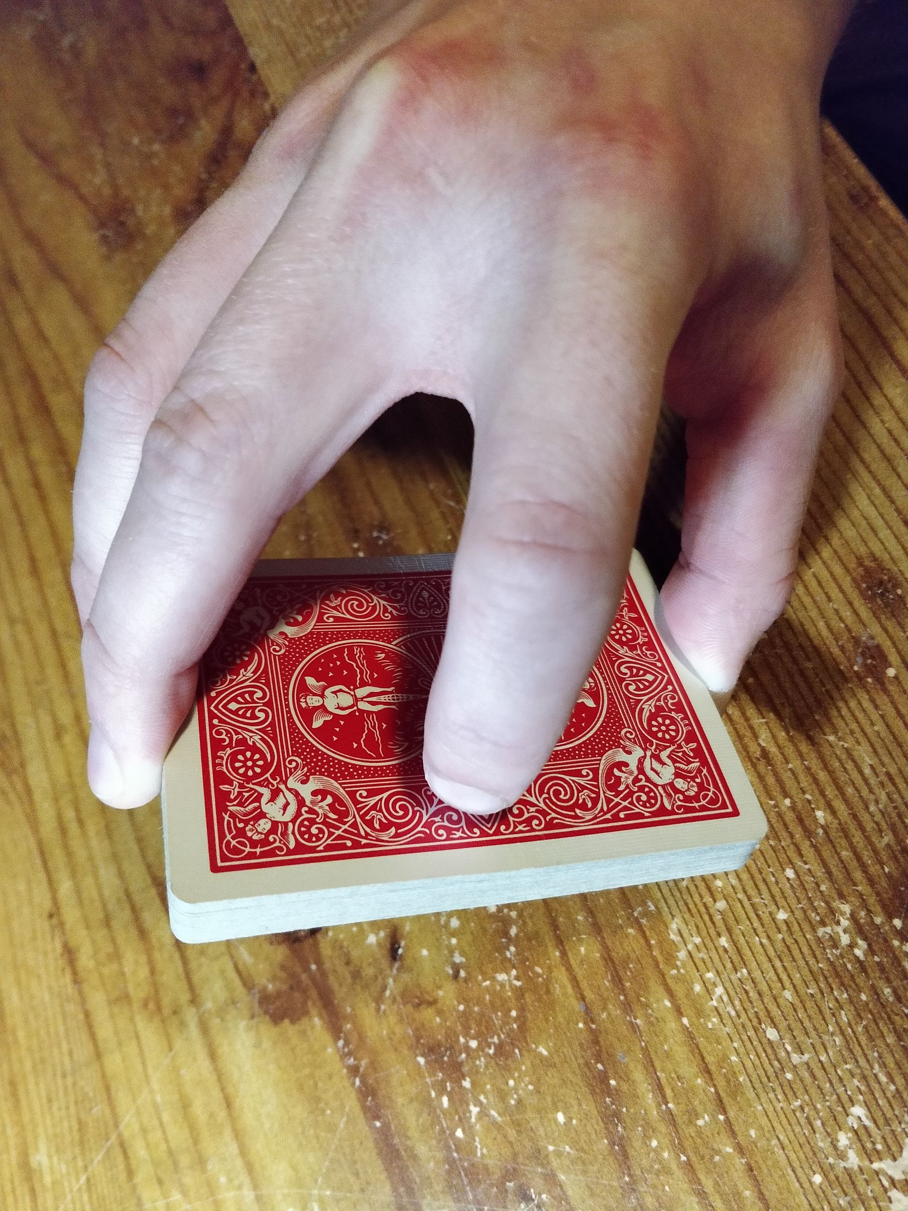 How to Easily Shuffle Cards : 8 Steps - Instructables
