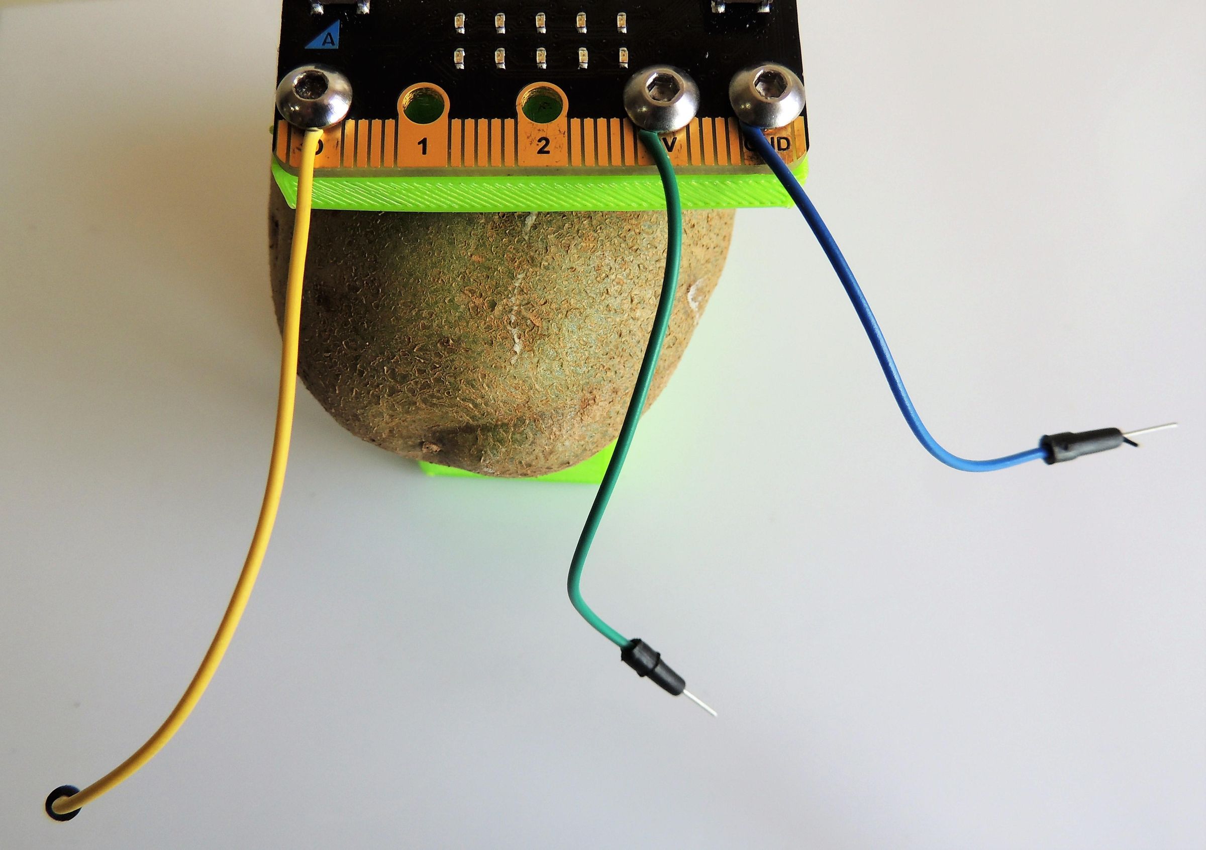 Tinkercad + Micro:bit Robotics for School: "I Love Kartof" Robot! : 17 ...