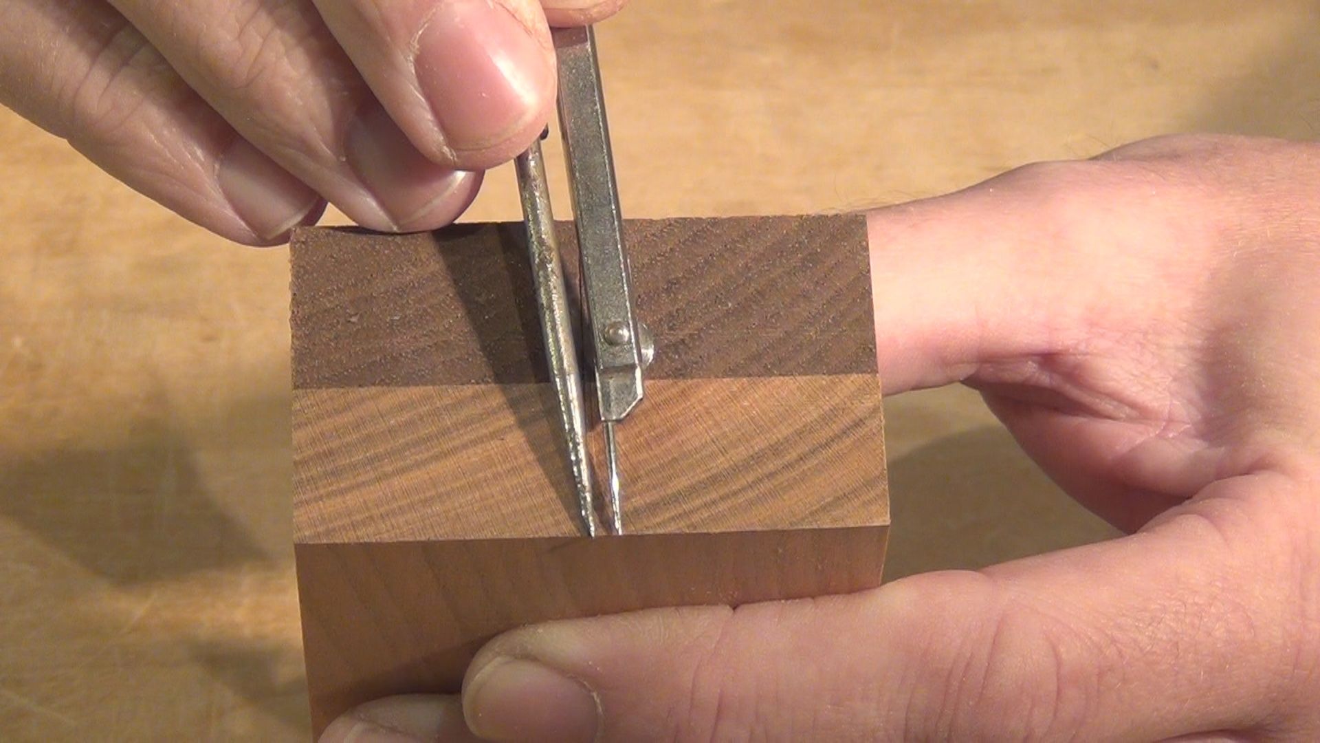 How to Prepare Sunrise Dovetails (Japanese Dovetails) : 9 Steps (with ...