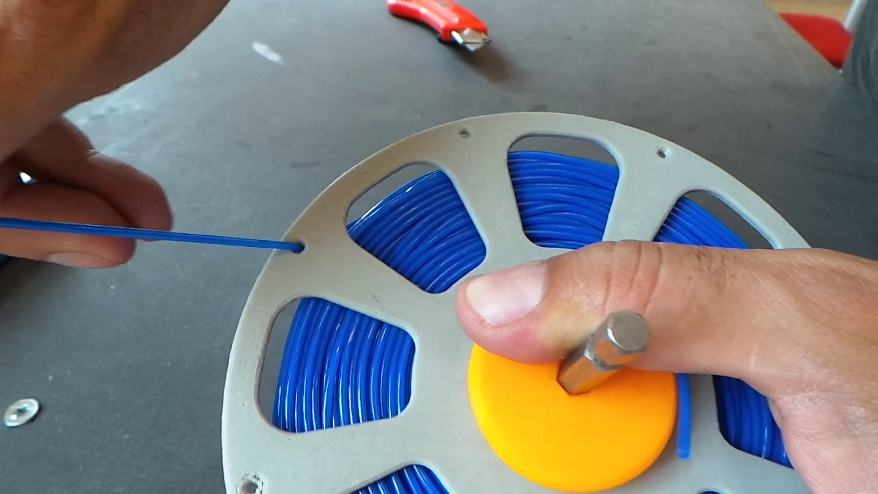 3D-printable Split Filament Spool With Threaded Joint : 10 Steps ...