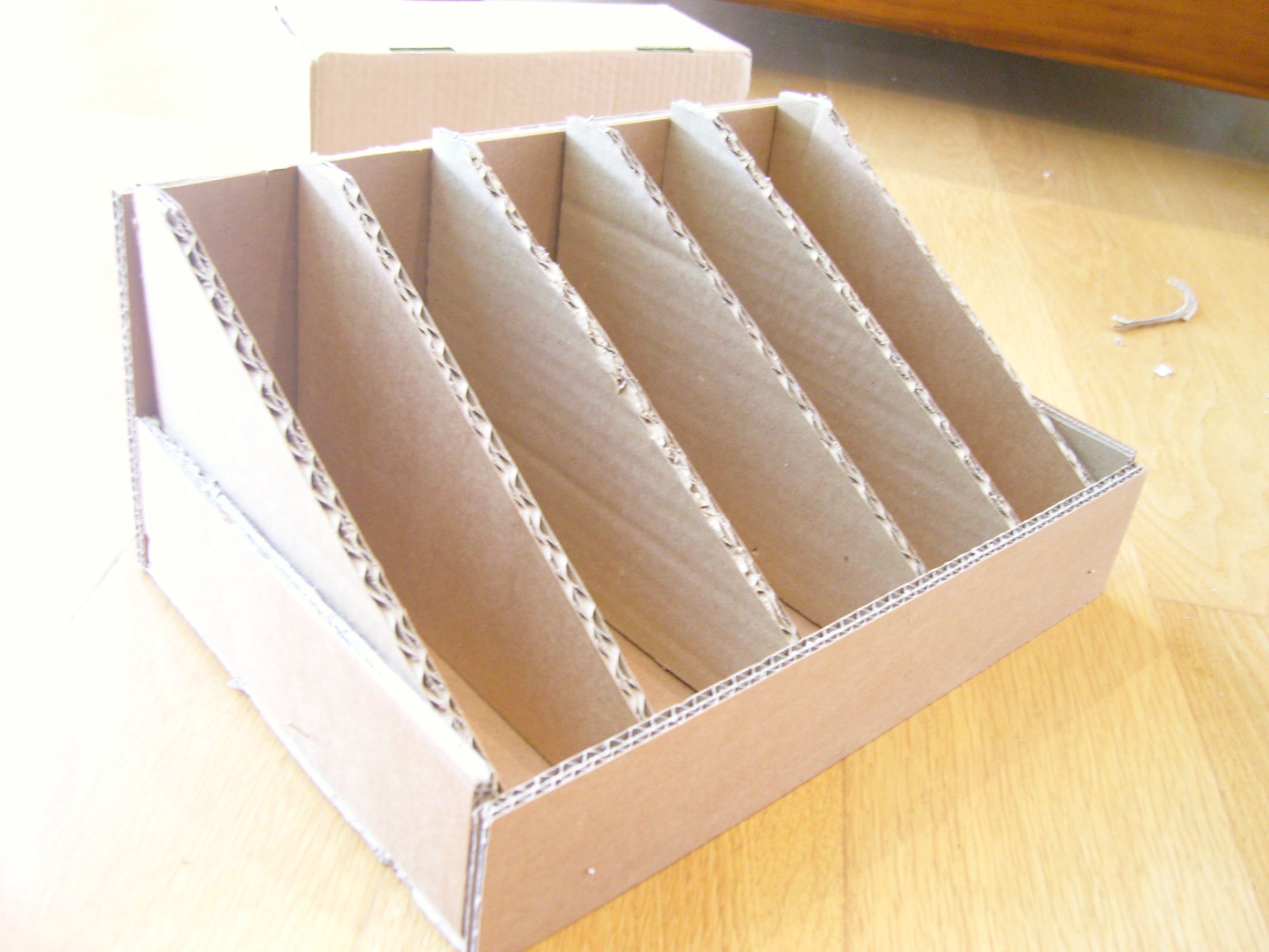 How to Make a Cardboard Laptop Stand : 5 Steps (with Pictures ...