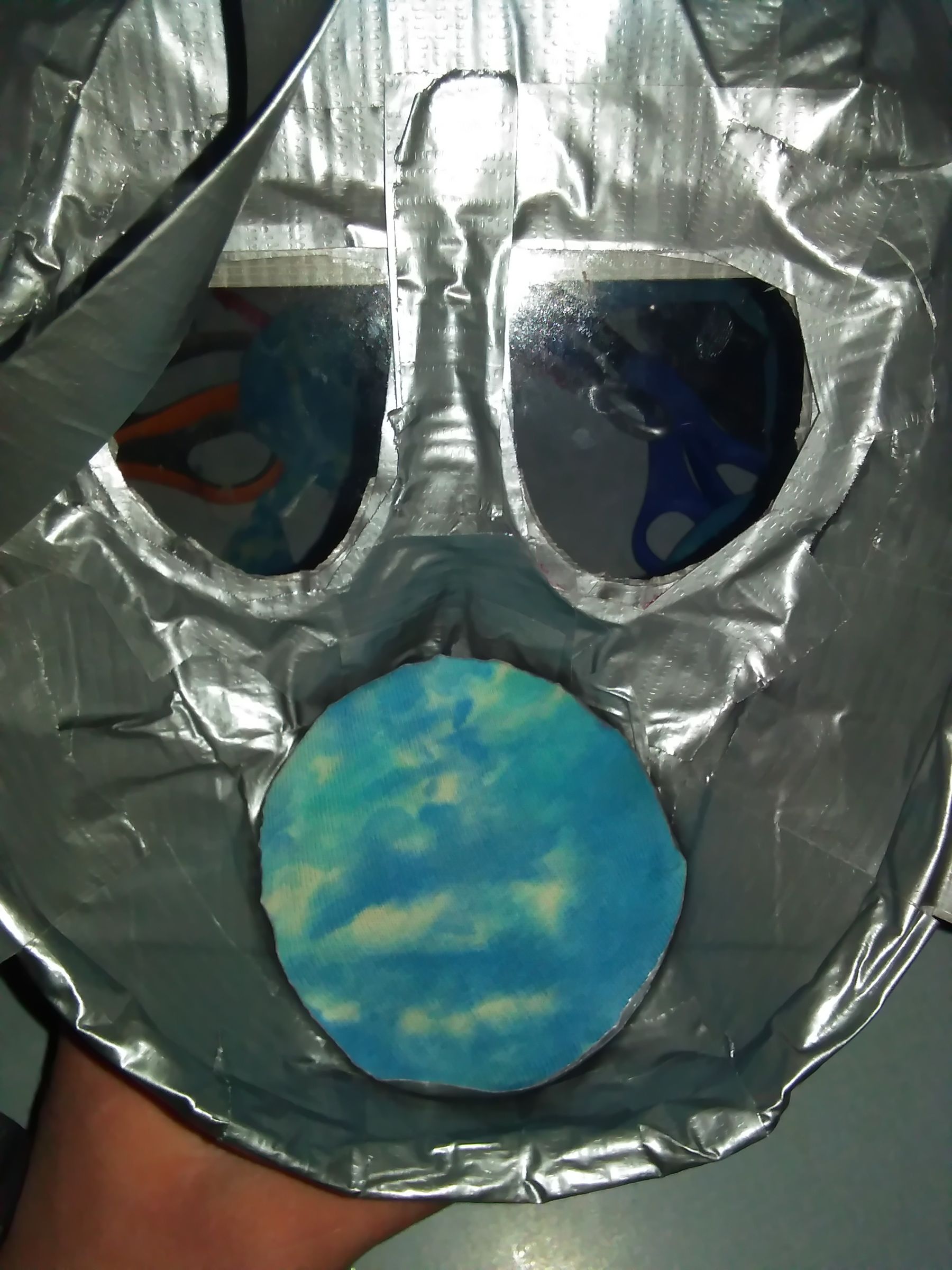 Emergency Duct Tape Gas Mask! : 8 Steps (with Pictures) - Instructables