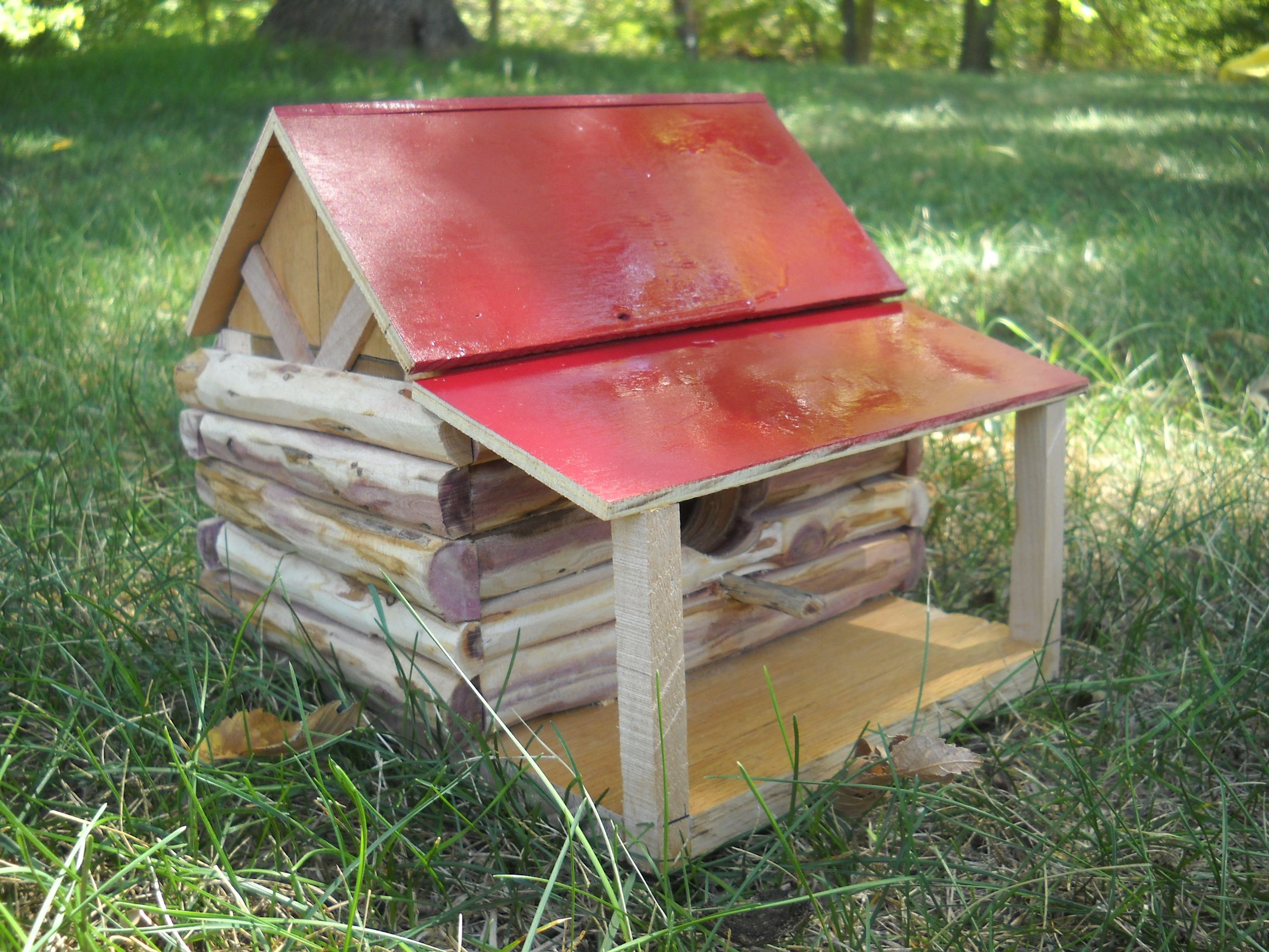 Log Cabin Bird House : 12 Steps (with Pictures) - Instructables