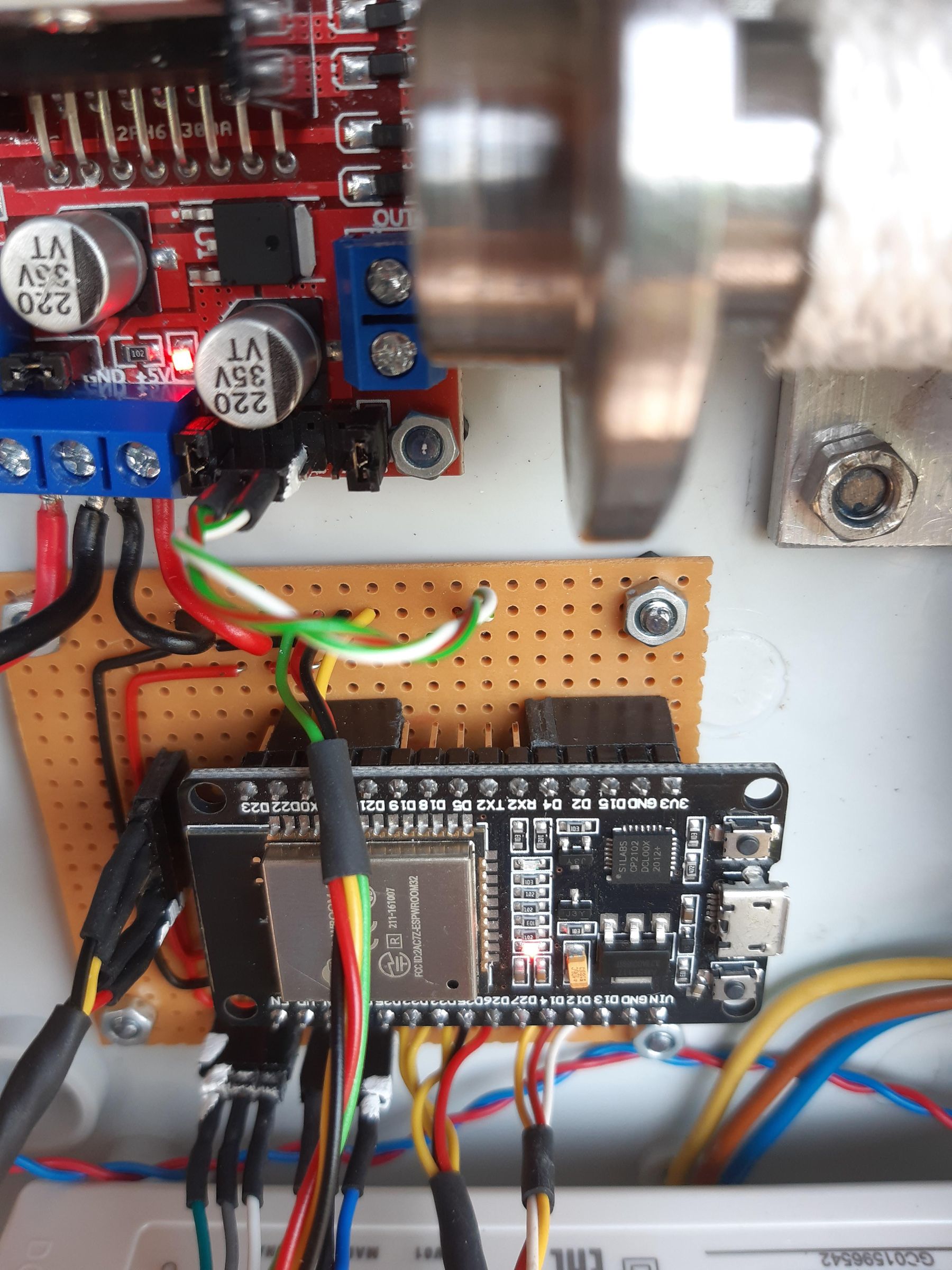 Automatic Chicken Coop Door : 4 Steps - Instructables