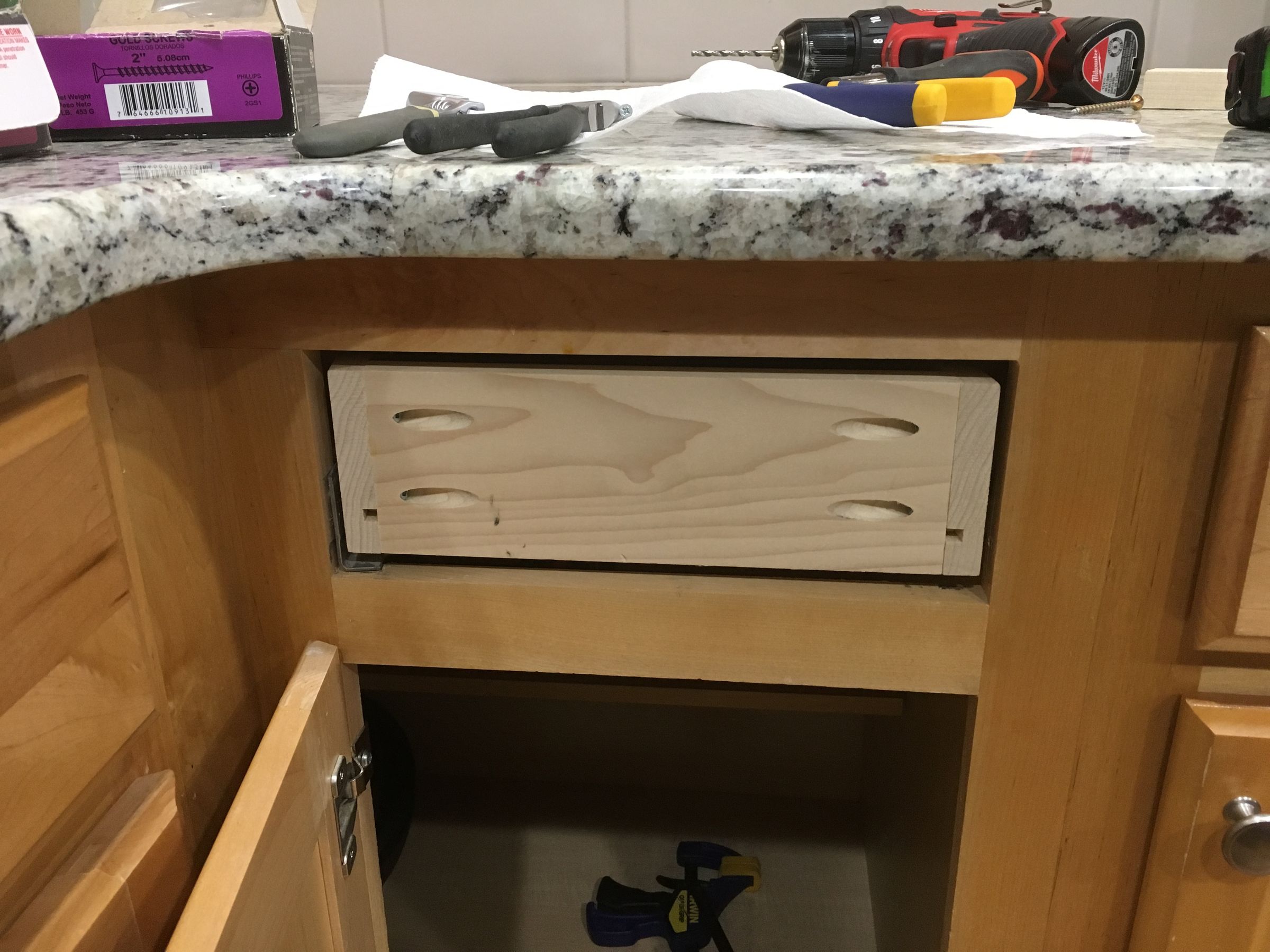 10 Degree Kitchen Drawer Fix : 12 Steps (with Pictures) - Instructables